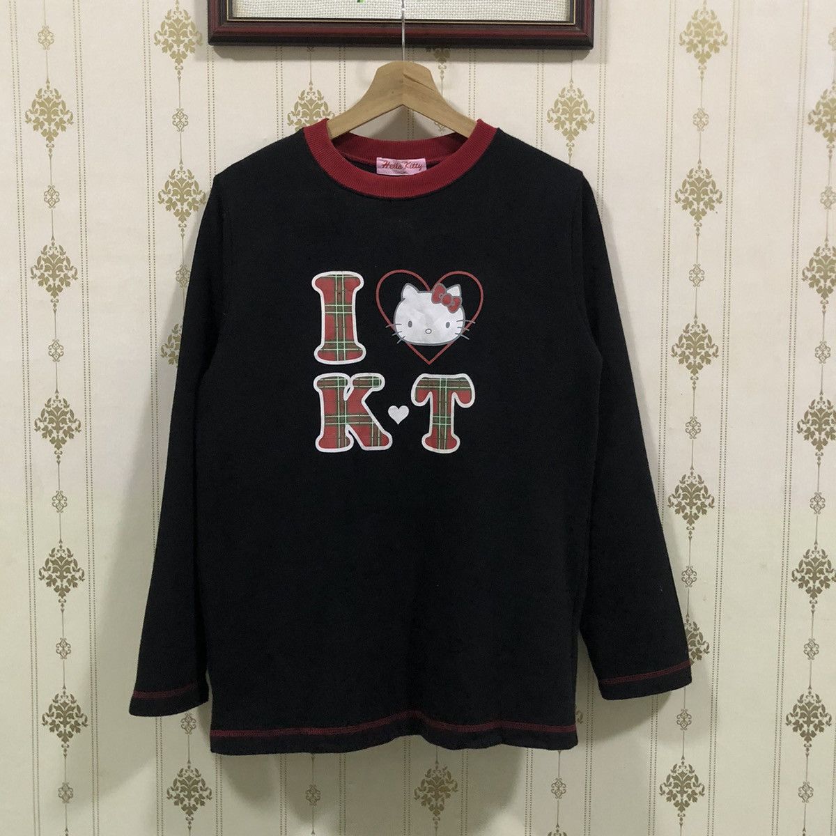 Cartoon Network × Streetwear × Vintage Vintage Hello Kitty Sweaters ...