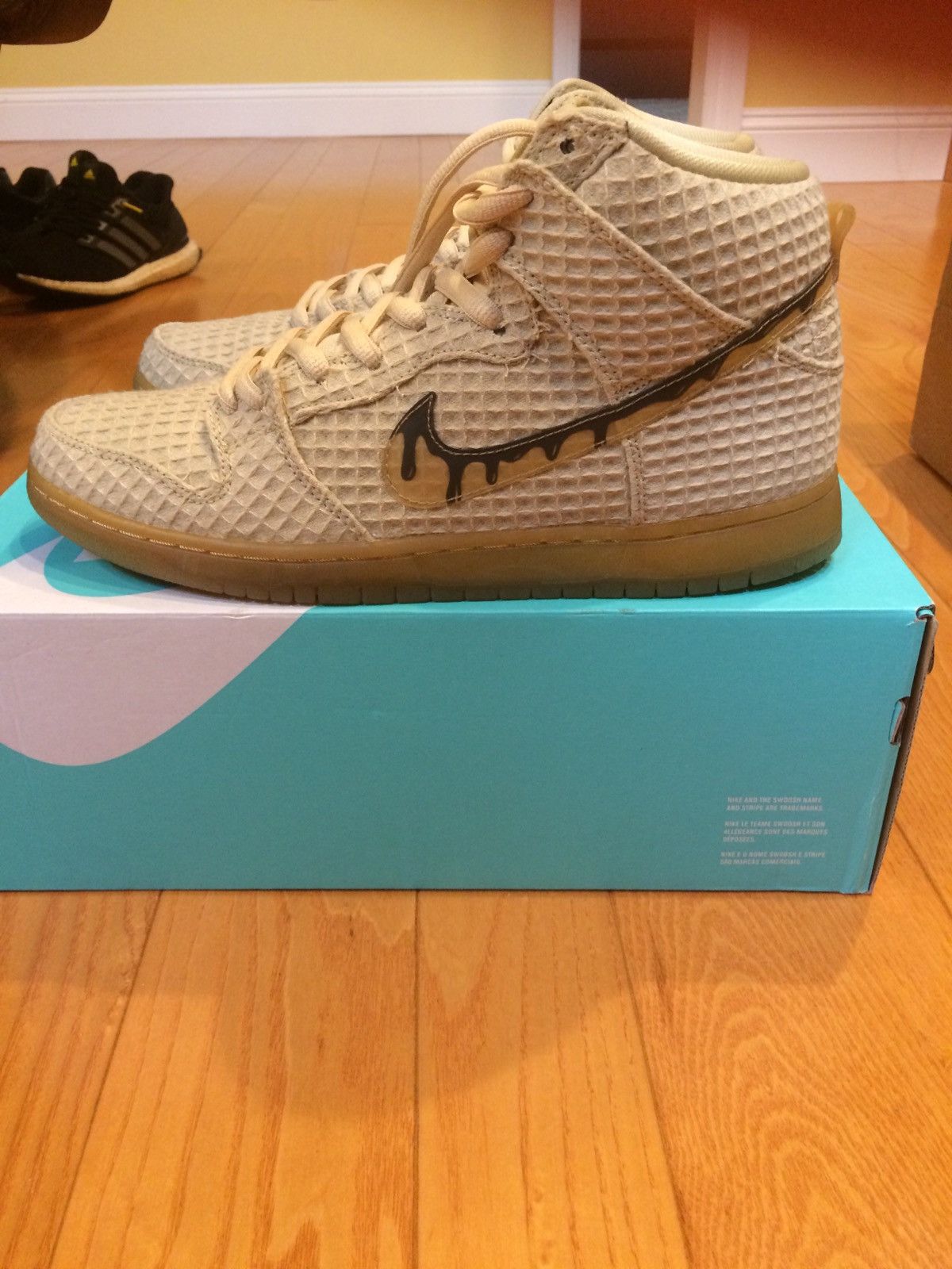 Nike Nike Dunk SB “Chicken and Waffles” | Grailed