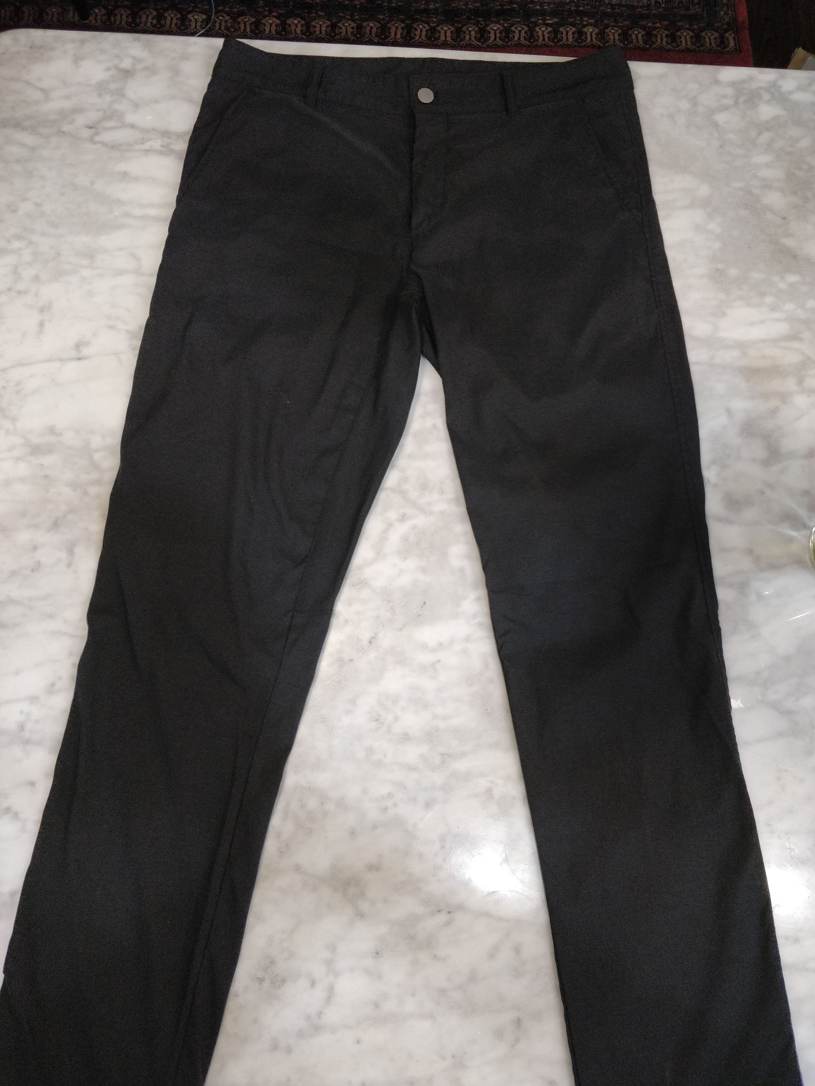 Outlier Outlier Futureworks Black 32x32 | Grailed