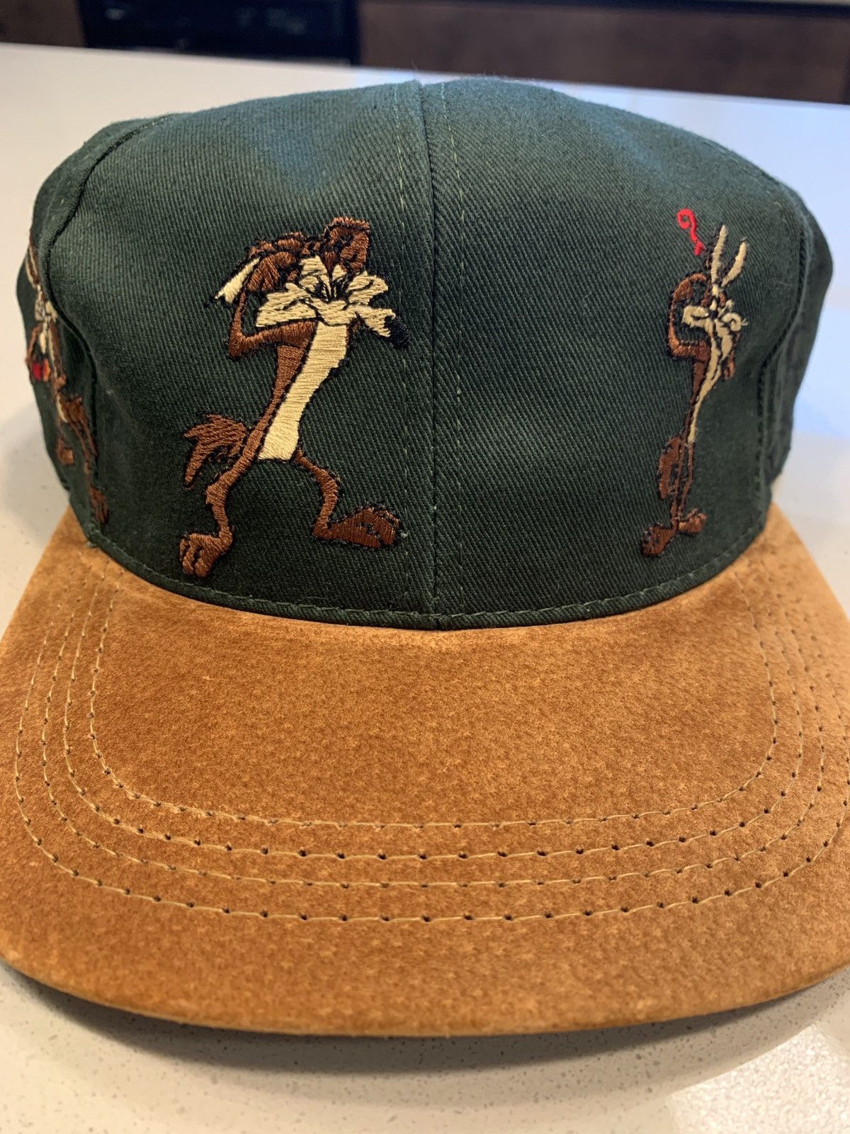 Hypebeast × Vintage × Warner Bros Vintage Looney Tunes Road Runner Hat ...