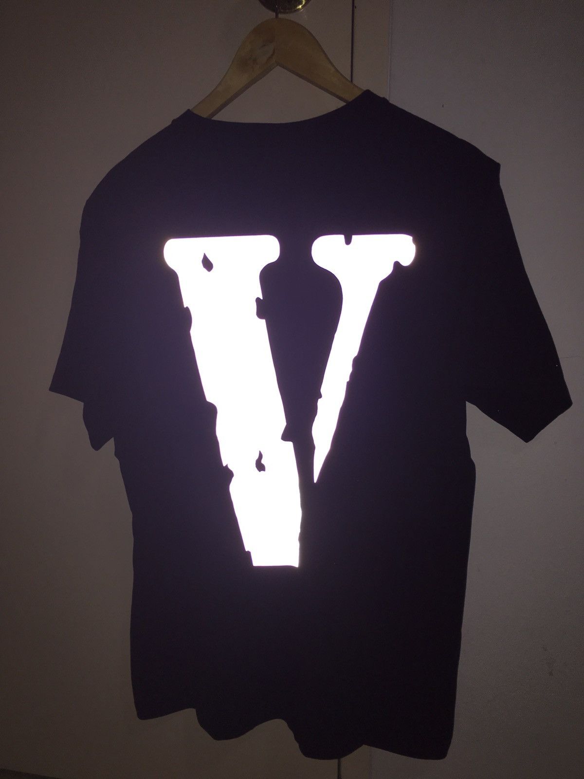 Vlone Vlone 3M Reflective Staple Tee | Grailed