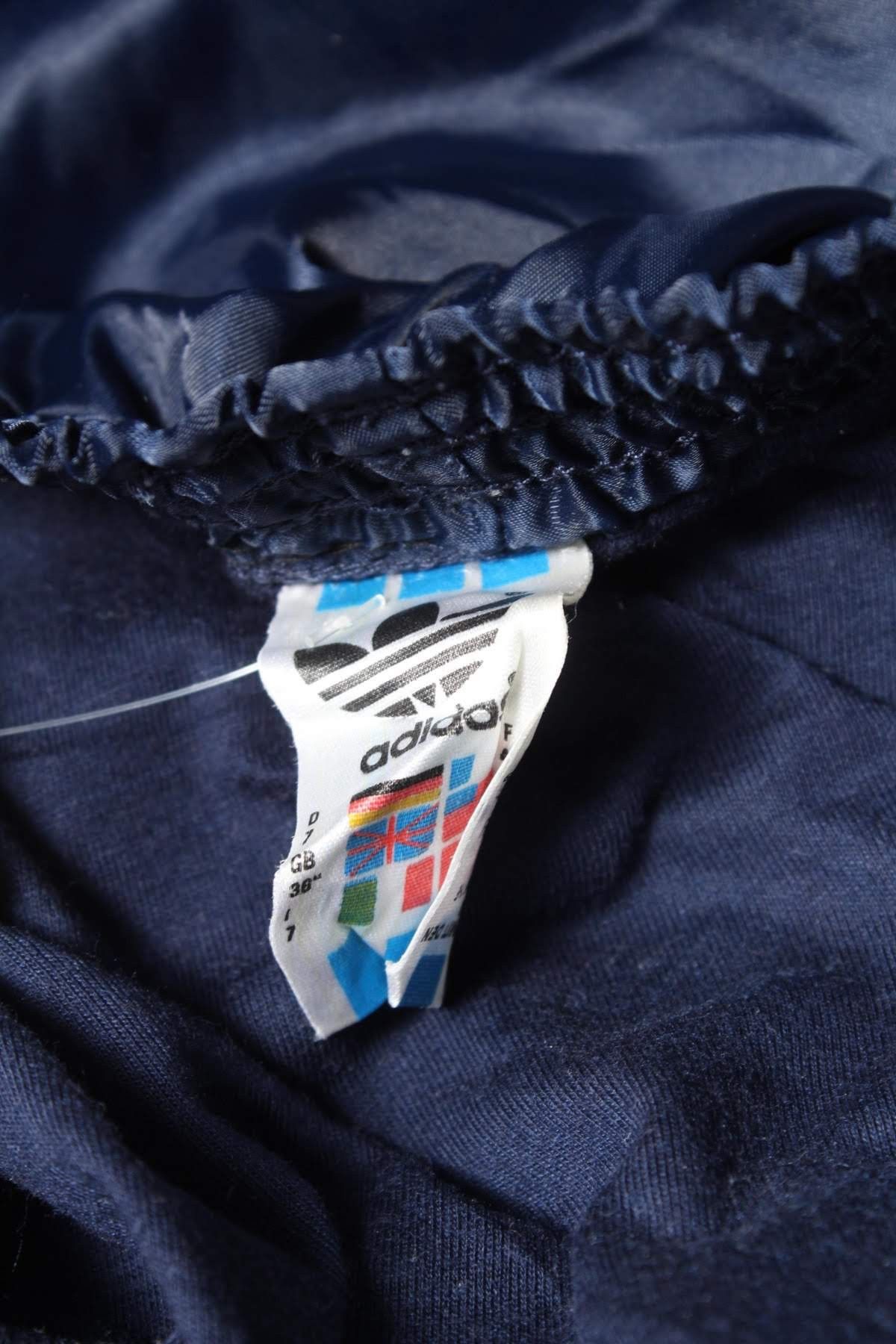 Adidas Vintage 80s Adidas Glanz Sport Shorts Soft Shiny Nylon Size D7 ...