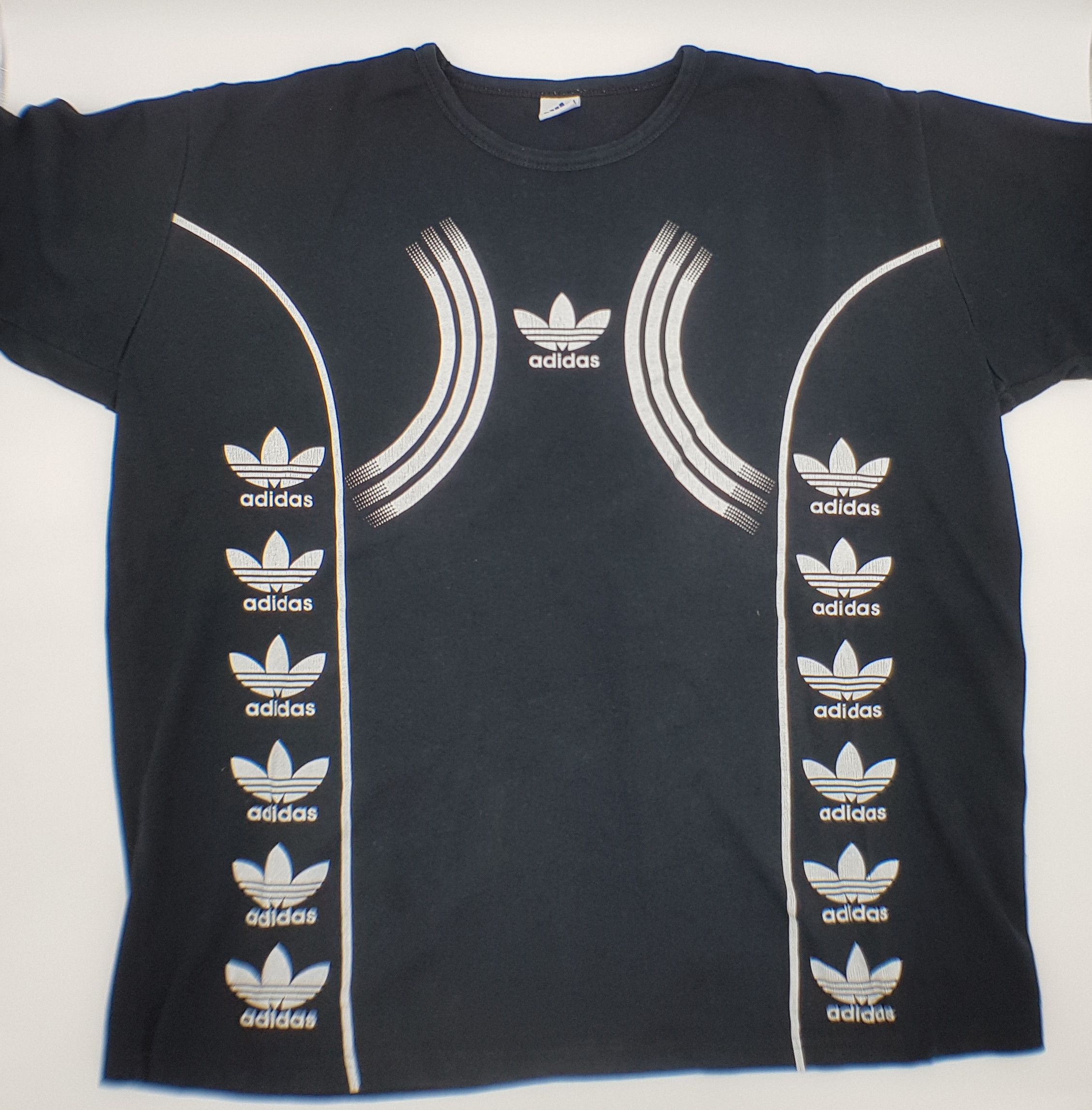 Adidas ADIDAS VINTAGE LOGO TEE | Grailed