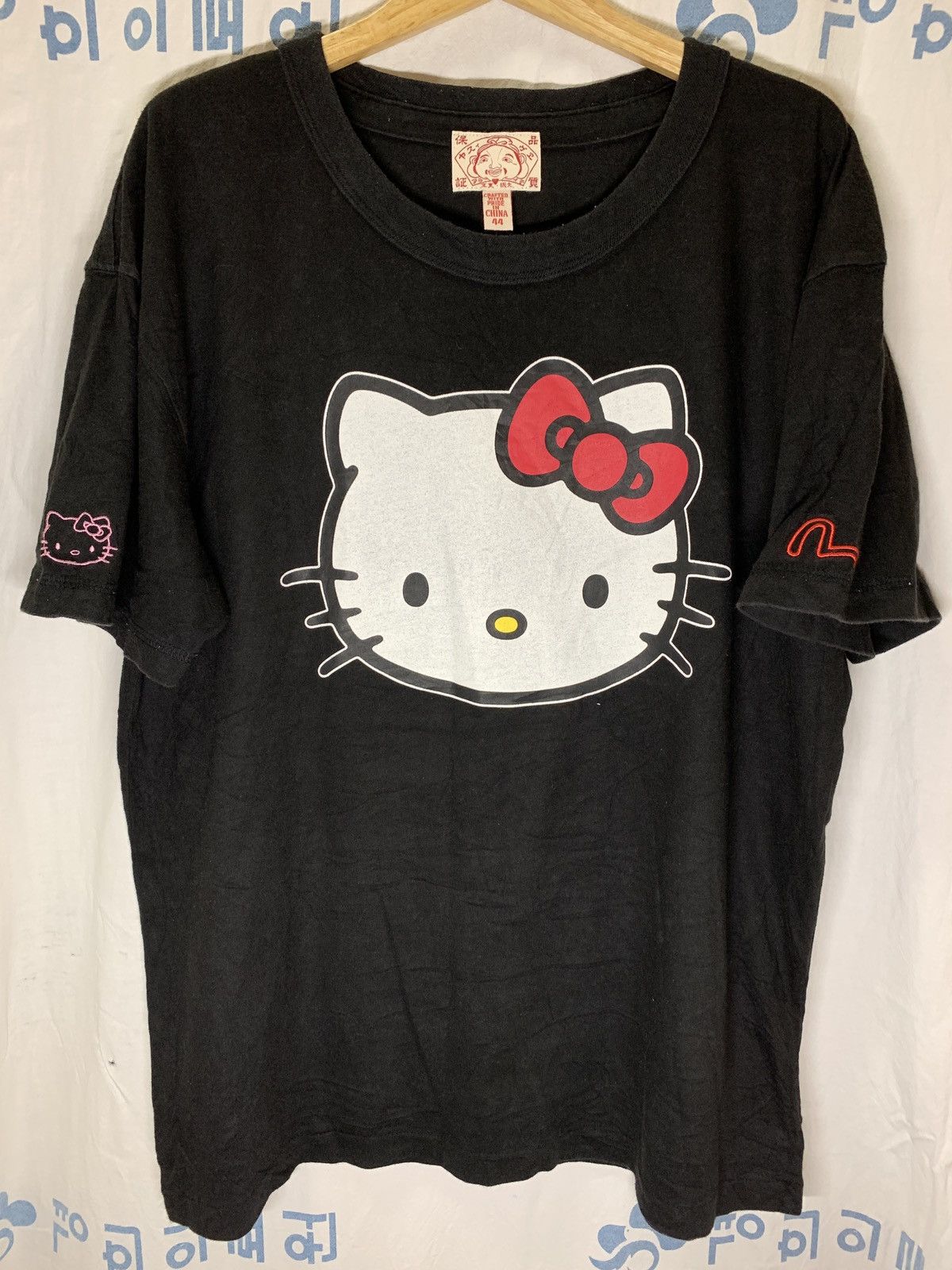 Evisu × Japanese Brand Japanese brand Evisu x Hello Kitty nice design t ...