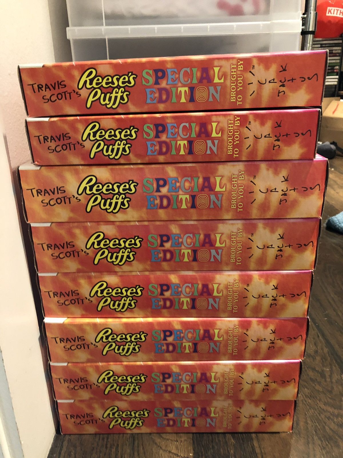 Travis Scott (8 BOXES) Travis Scott x Reese’s Puffs Special Edition Box ...