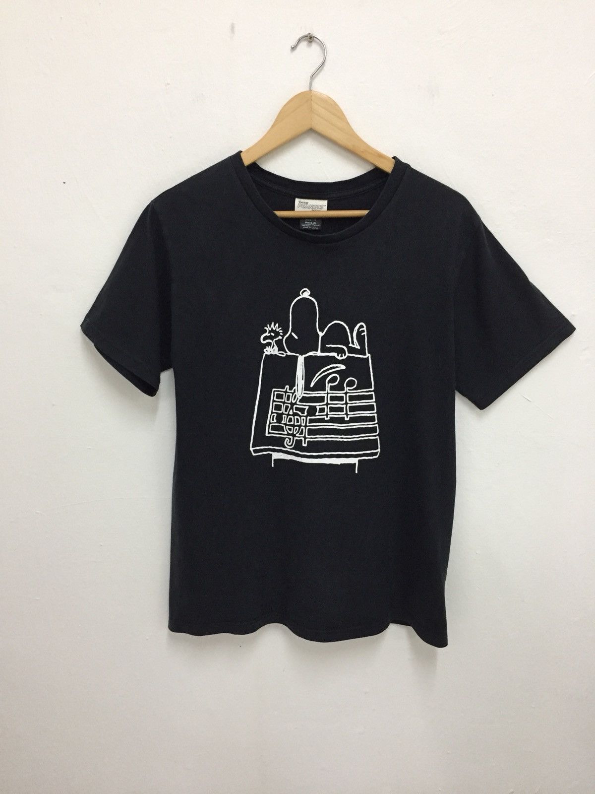 Number (N)ine Number Nine X Peanuts Snoopy T-Shirt | Grailed