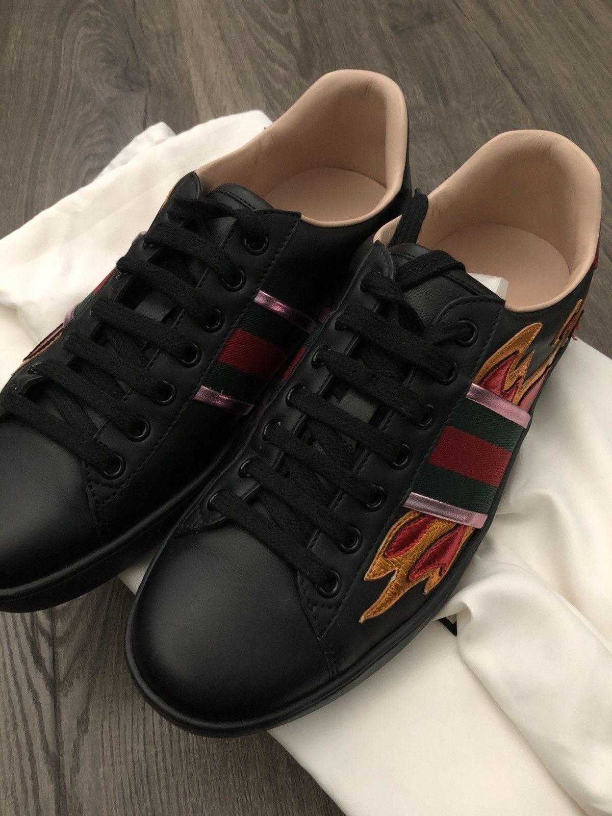 Gucci Gucci flame Embroidered Ace Sneakers | Grailed