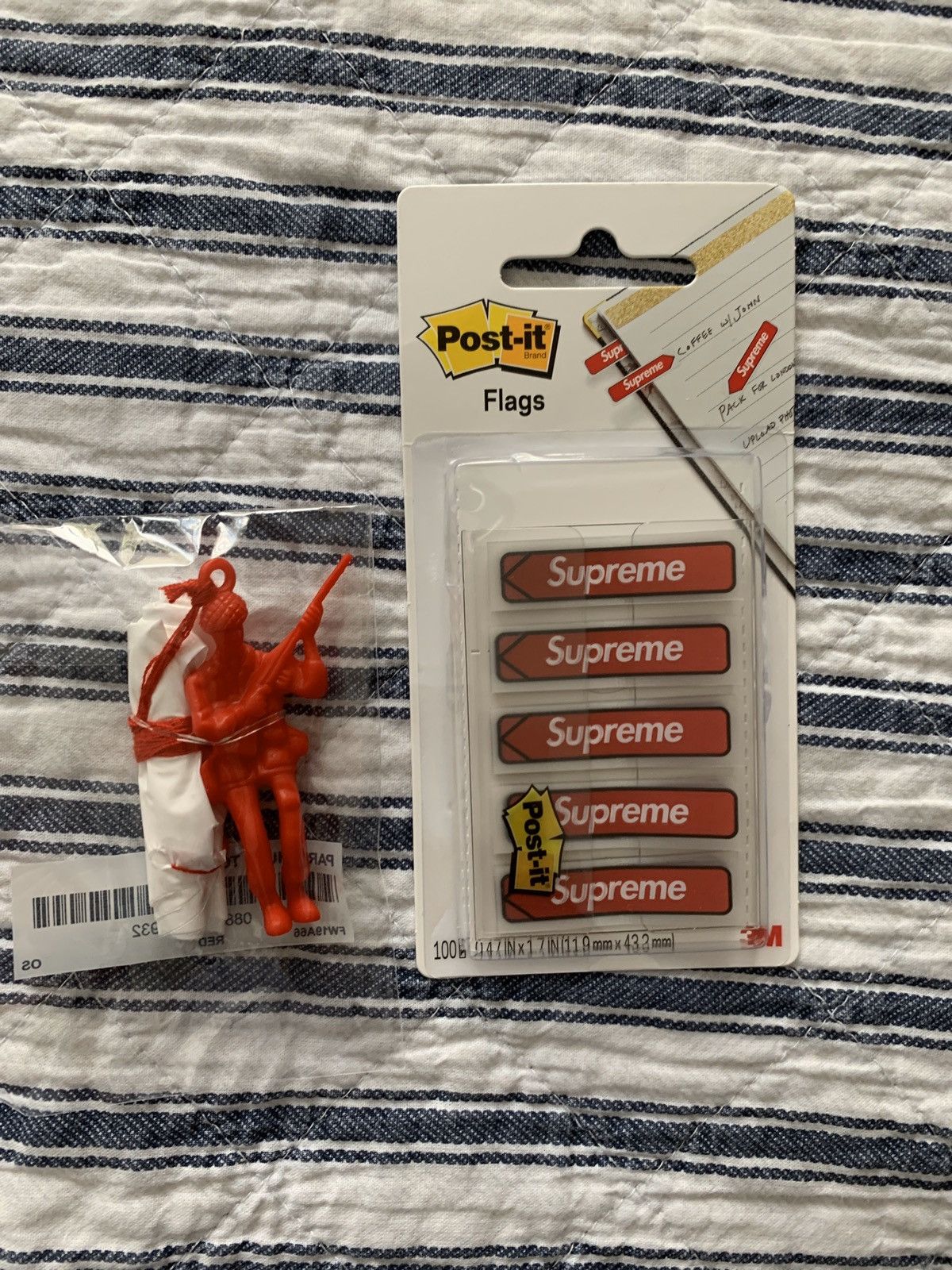 Supreme Post it Flags | Grailed
