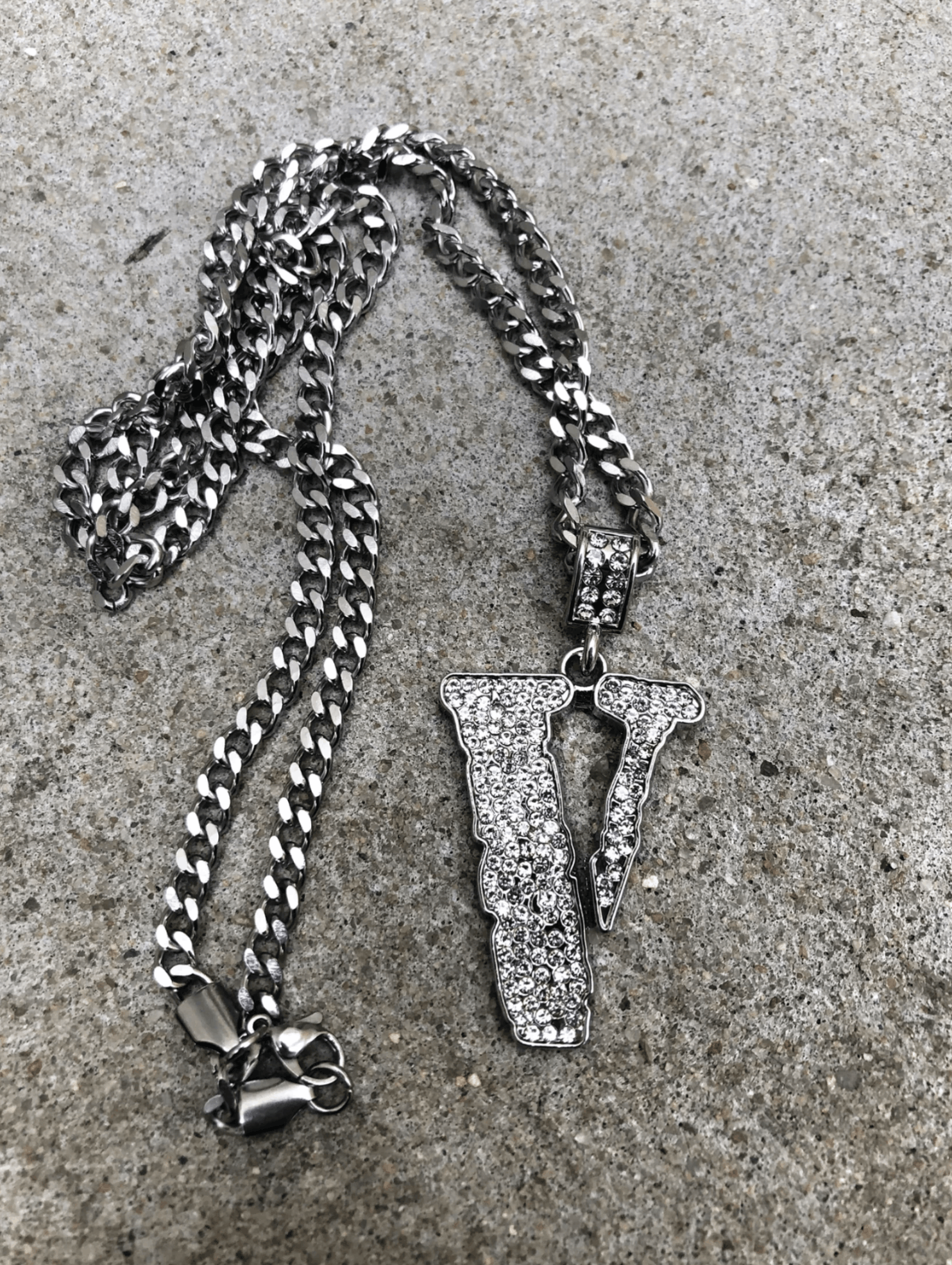 Custom Vlone Chain | Grailed