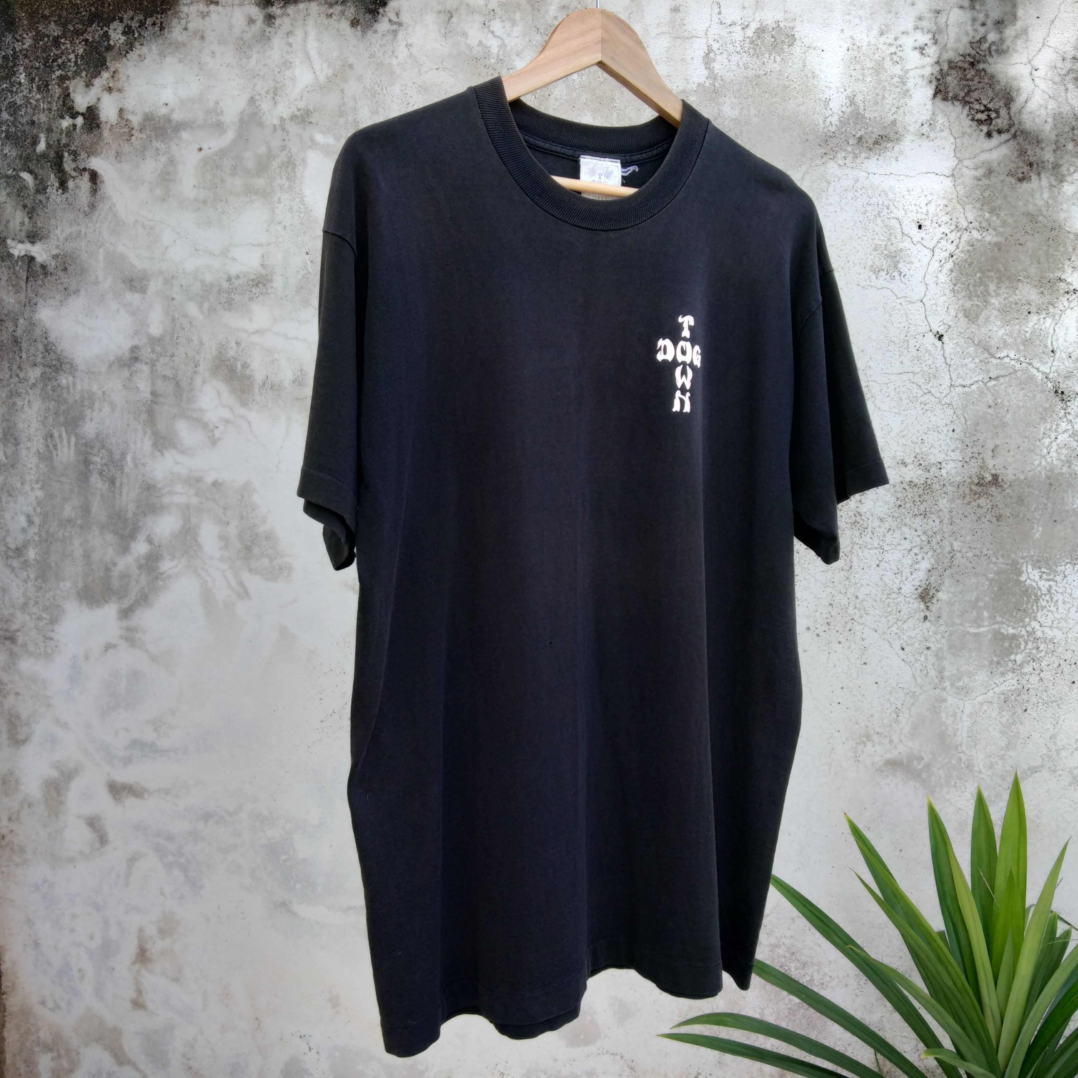 Dogtown × Vintage VINTAGE DOGTOWN GREAT RED HOT DEVIL T SHIRT | Grailed