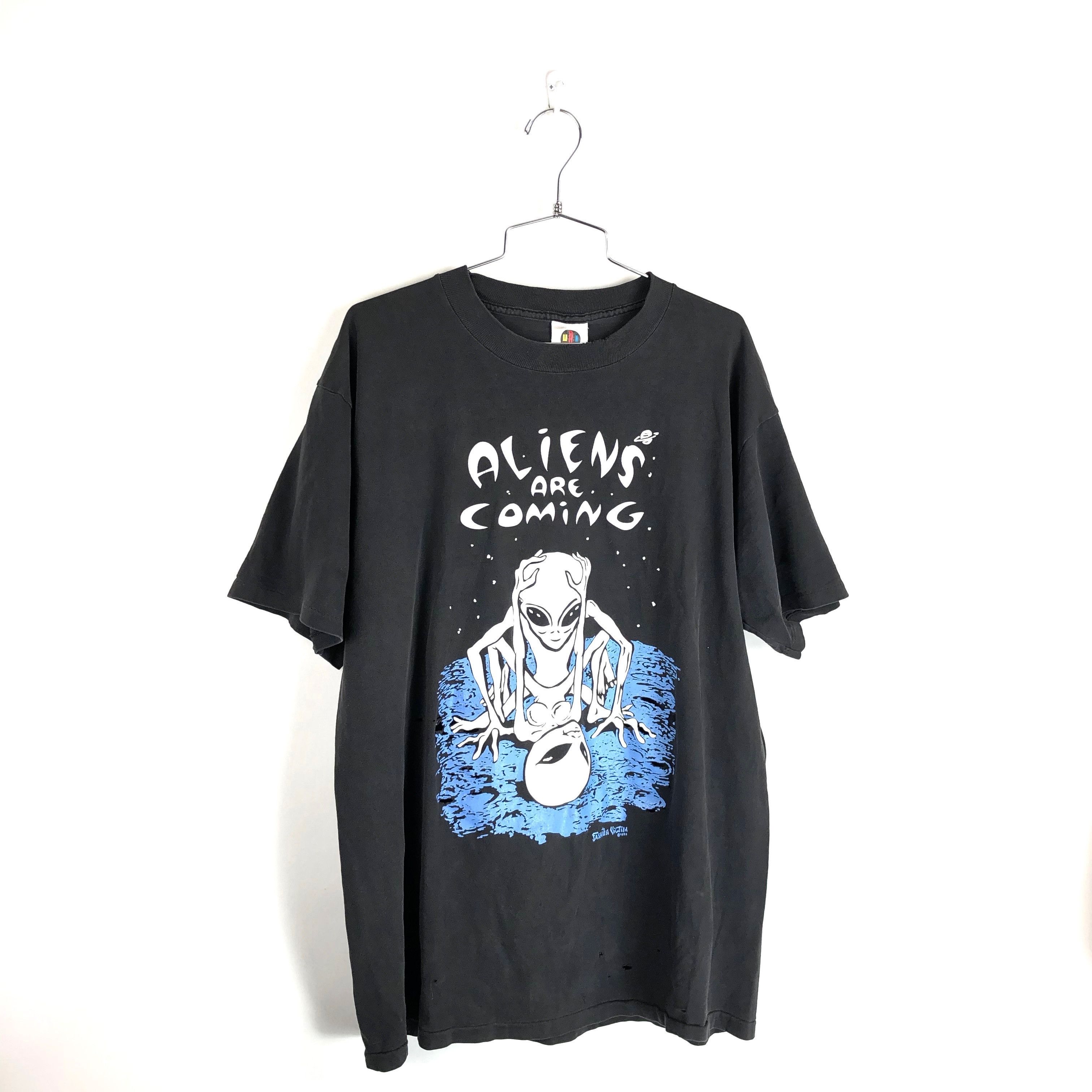 Alien Workshop × Vintage Vintage 90s Aliens Are Coming Fashion Victim T ...