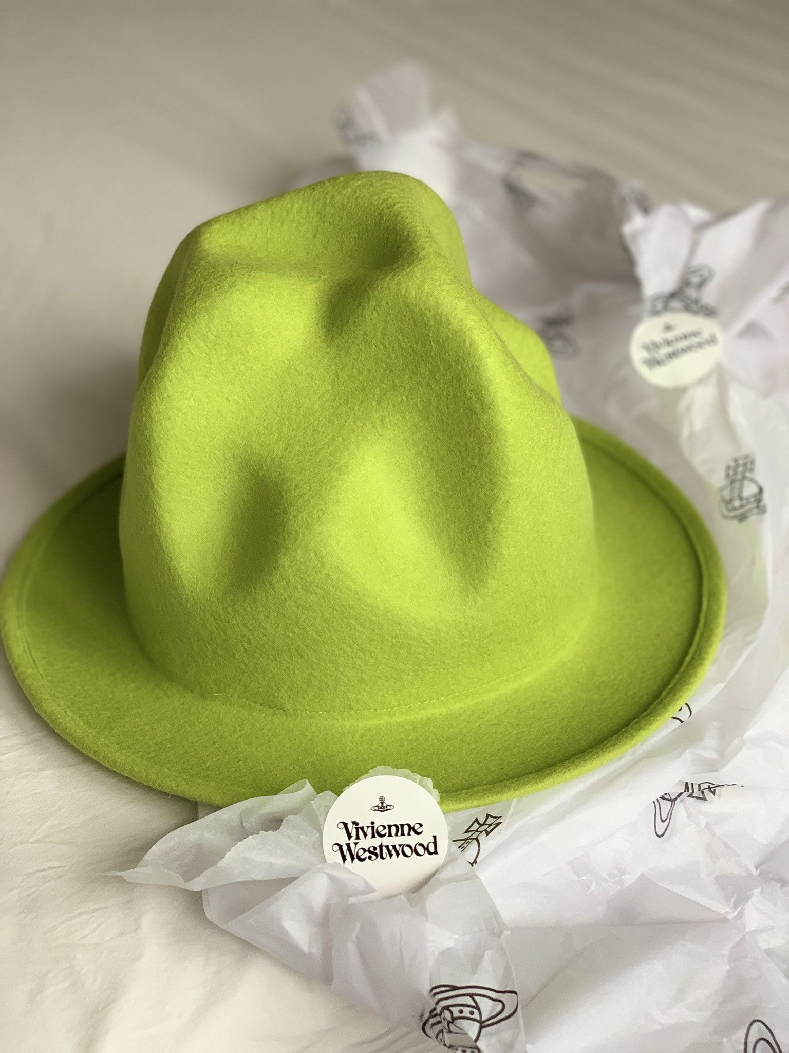 Pharrell × Vivienne Westwood VIVIENNE WESTWOOD PHARRELL WOOL MOUNTAIN ...