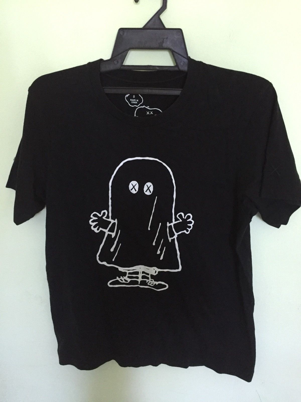 Uniqlo ~LAST DROP BEFORE DELETE~Uniqlo Kaws Peanuts Shirt | Grailed Uniqlo ~LAST DROP BEFORE DELETE~Uniqlo Kaws Peanuts Shirt | Grailed
