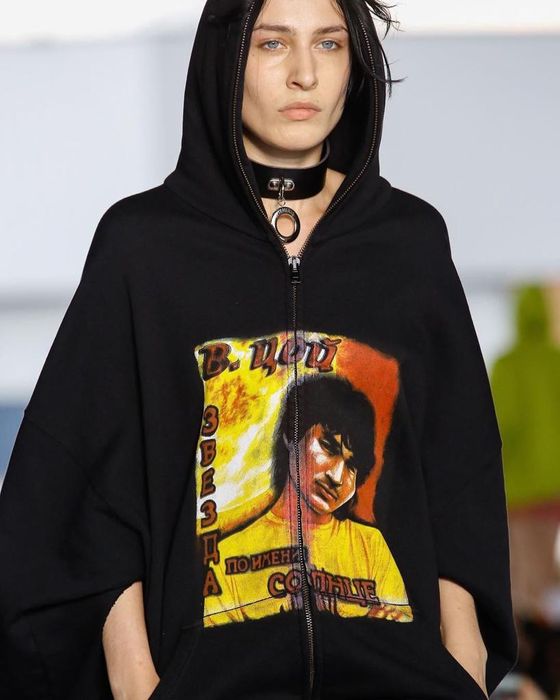 Vetements Vetements Russian Idol Oversized Black Hoodie | Grailed