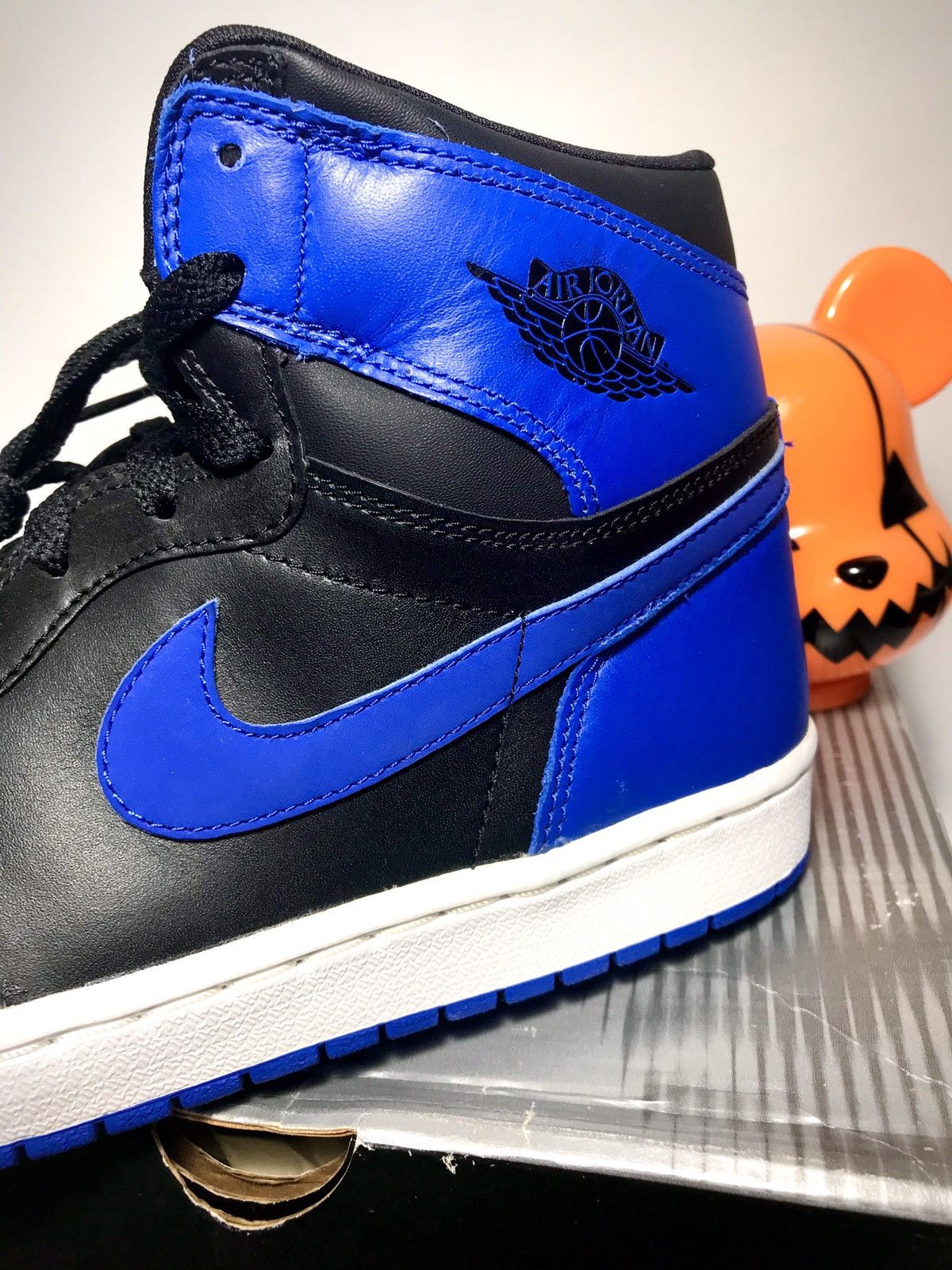 Nike Air Jordan 1 Retro 2001 Royal 2001( 17446 of 27000) | Grailed