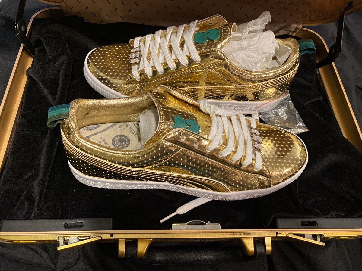 Puma × WWE Puma Clyde x WWE “Money In The Bank” Sneakers / Briefcase ...