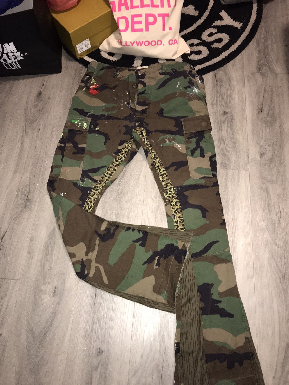 Gallery Dept. GALLERY DEPT. SS19 LA painter flare camo pants size 32 ...