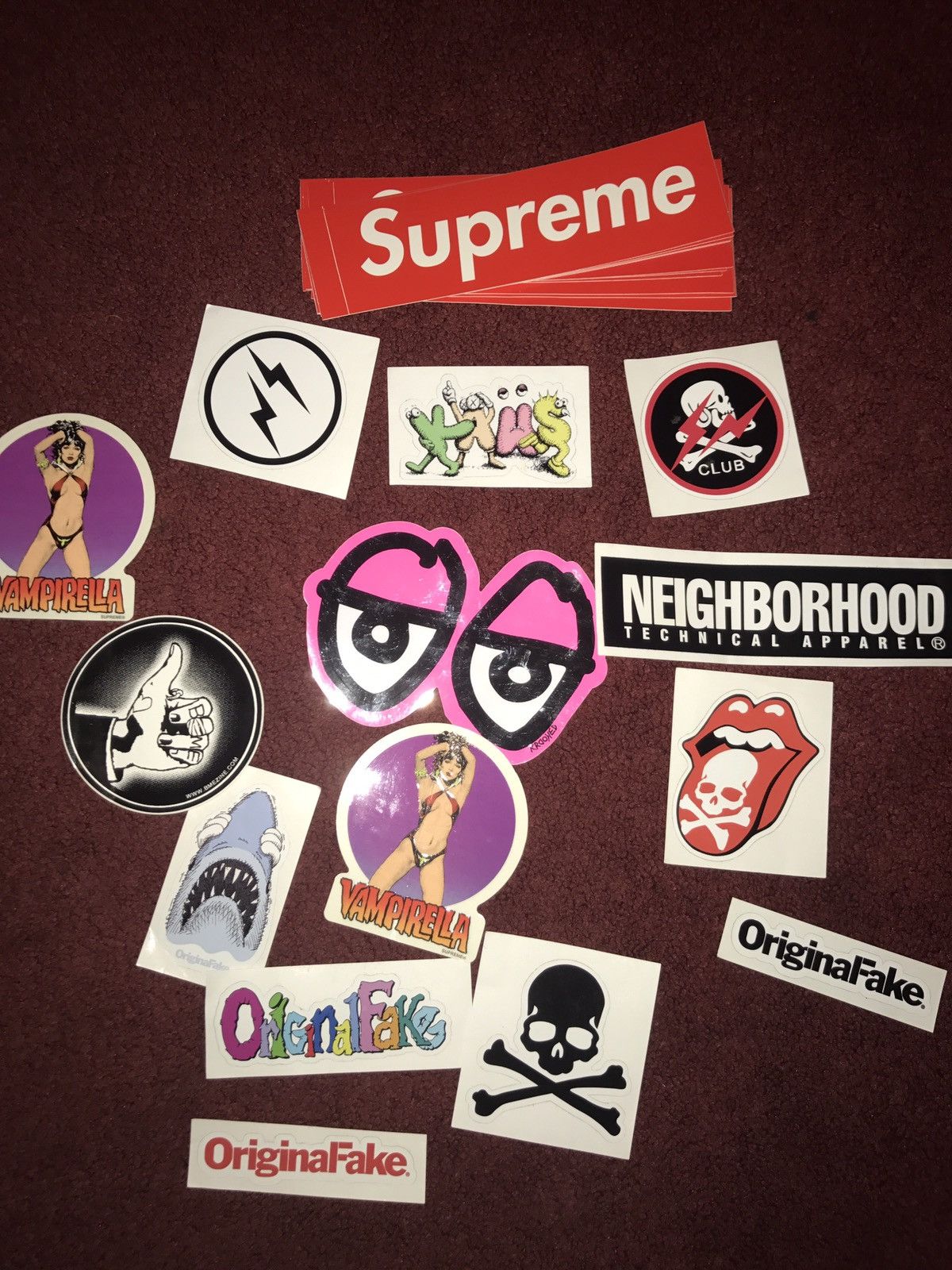 Supreme Supreme Box Logo & Vampirella Stickers plus Kaws, MasterMind ...