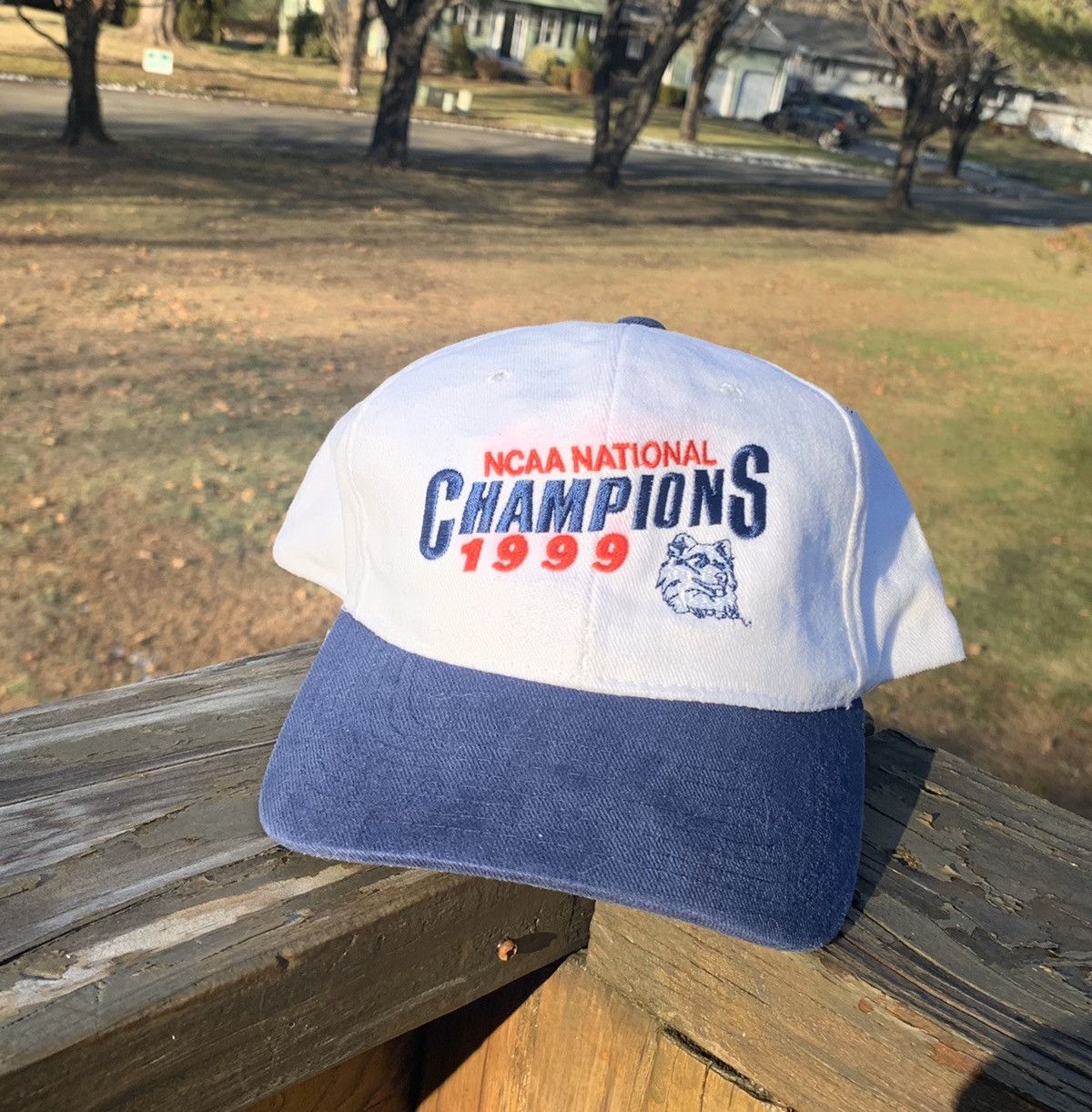 NCAA × Starter × Vintage Vintage 1999 UConn Championship Starter Hat ...