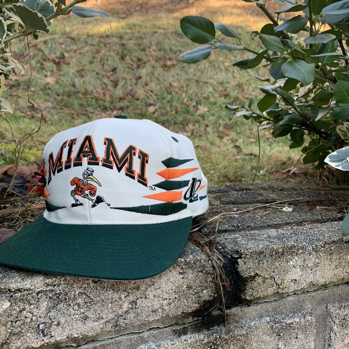 Logo Athletic × Vintage Vintage 90s Miami Hurricanes Logo Athletics ...