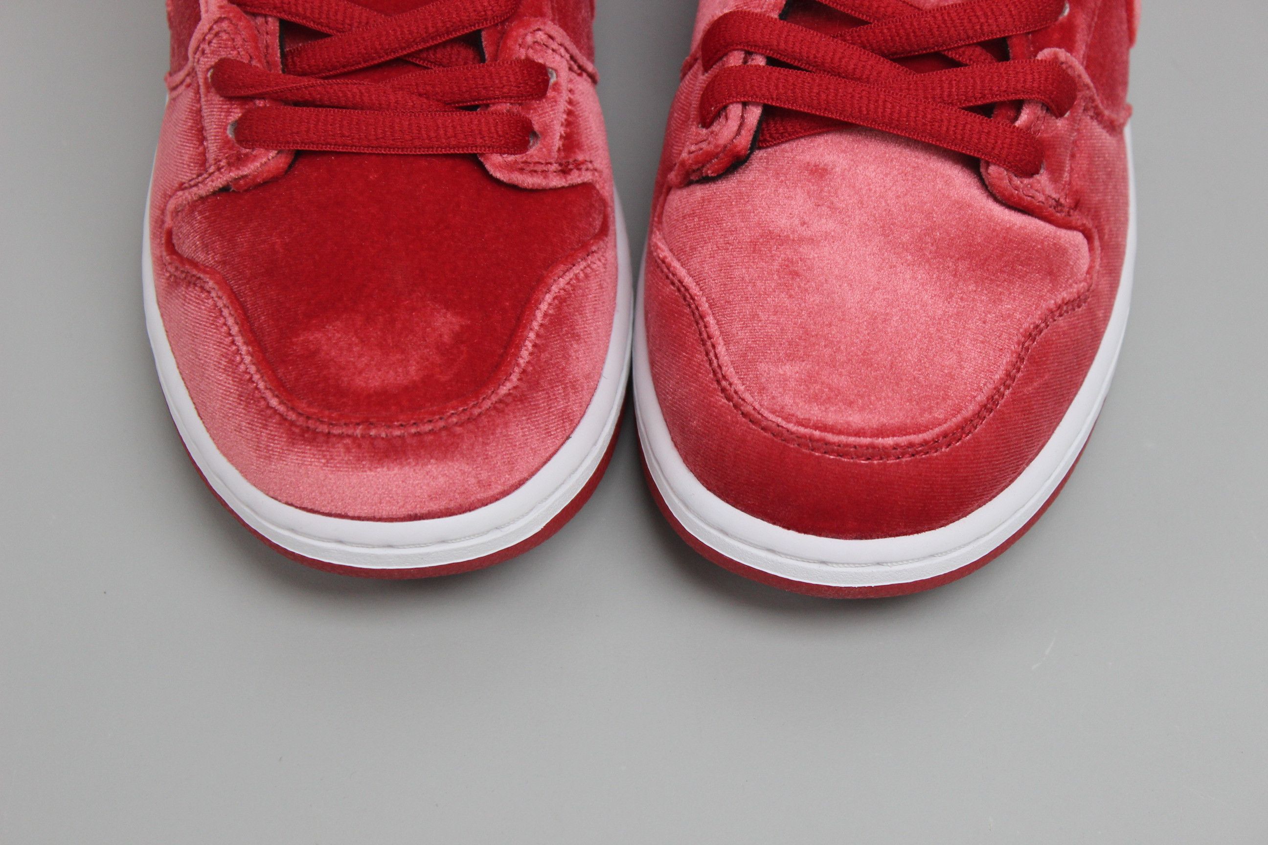 Nike SB Dunk High PRM Red Velvet | Grailed