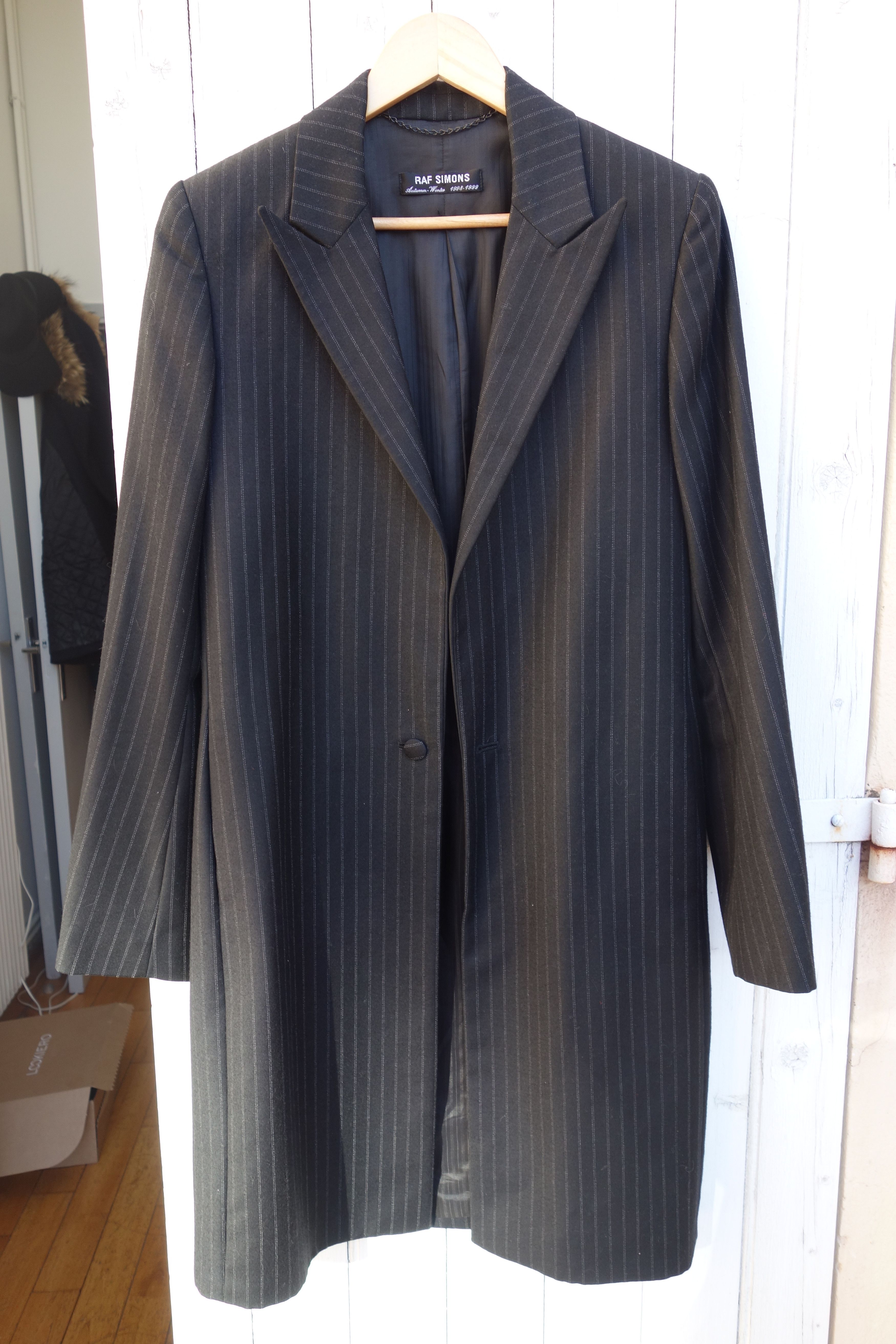 Raf Simons AW98-99 Satan Peak lapel coat | Grailed