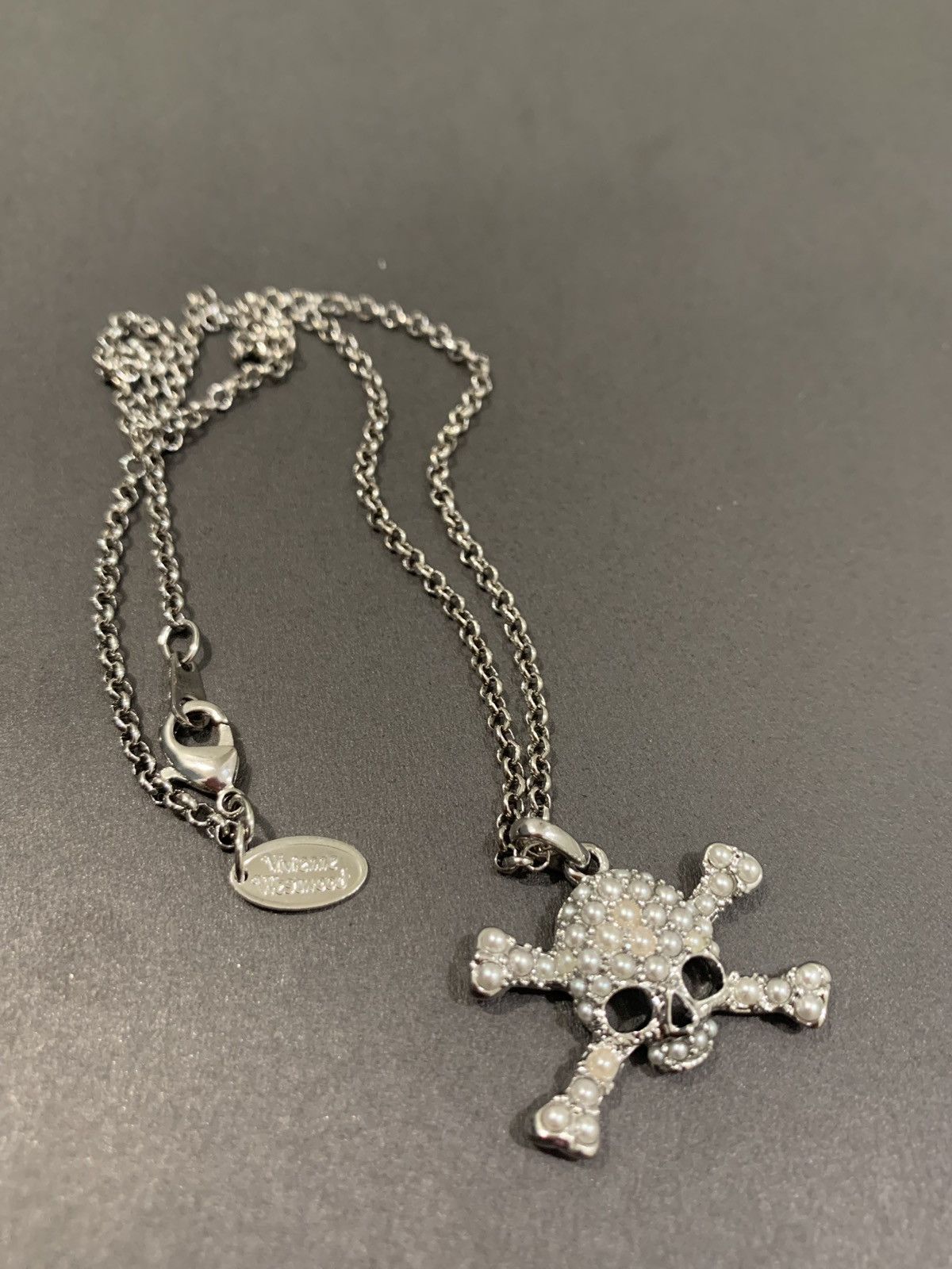 Vivienne westwood pearl skull necklace store
