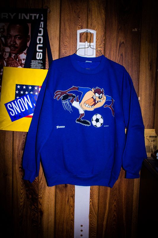 Vintage Tazz Looney Tunes Soccer Sweater 1994 | Grailed