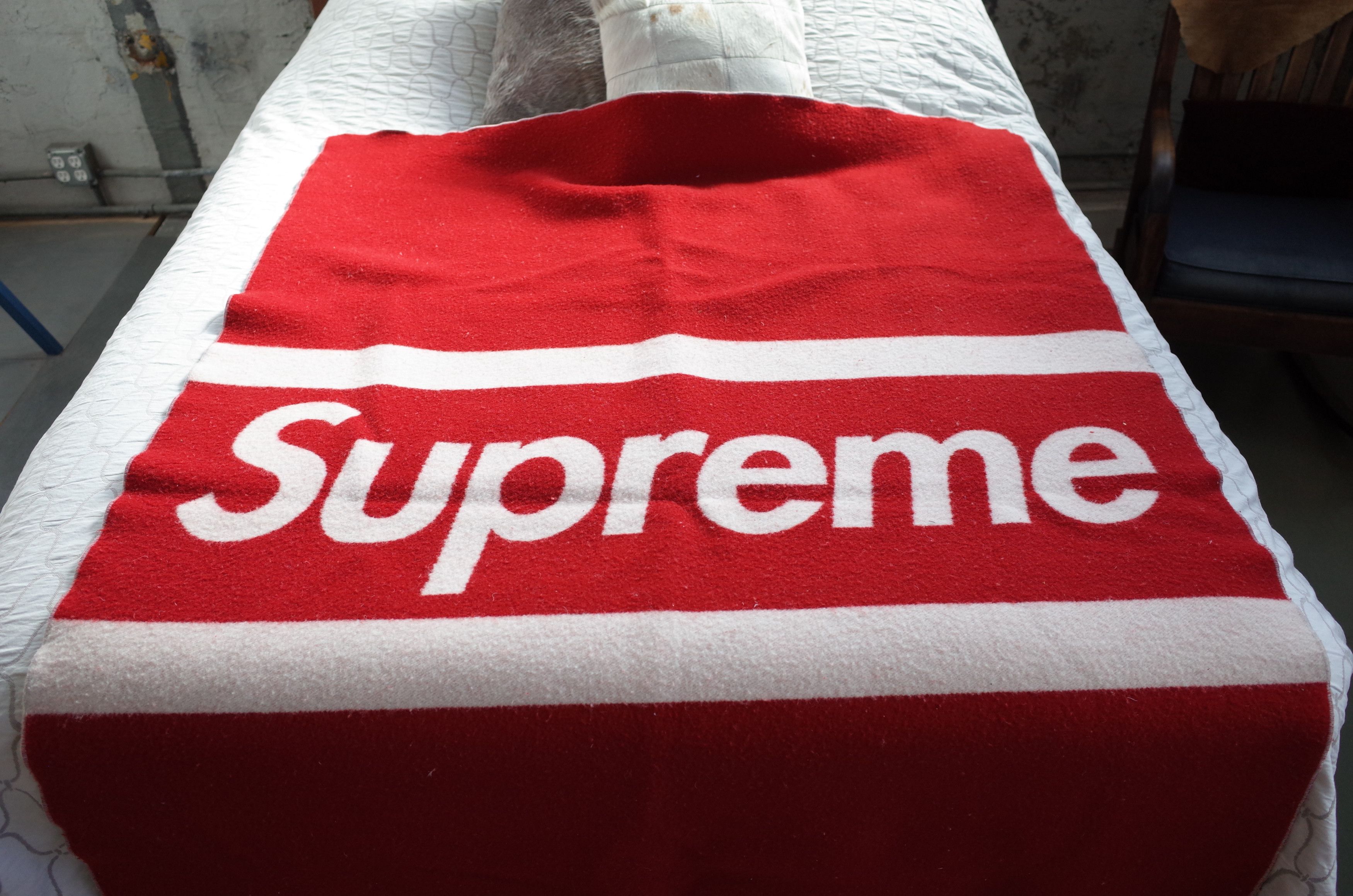 Supreme Faribault Wool Blanket | Grailed