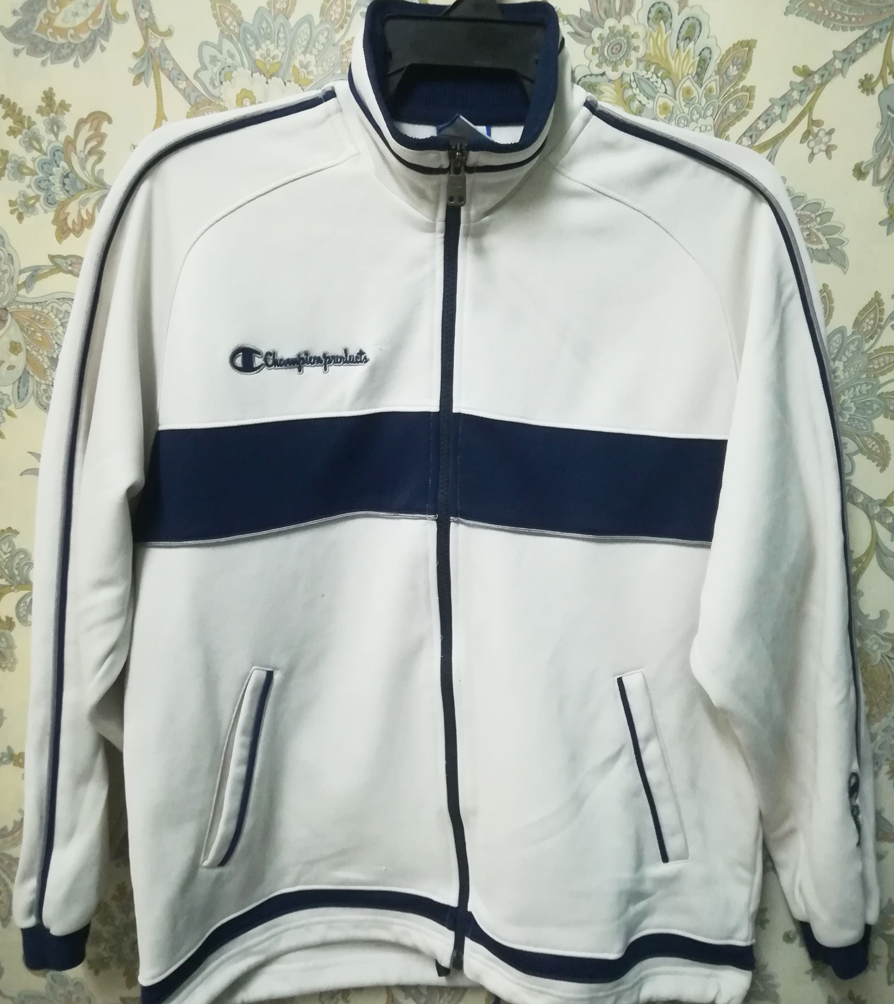 Champion vintage champion | Grailed