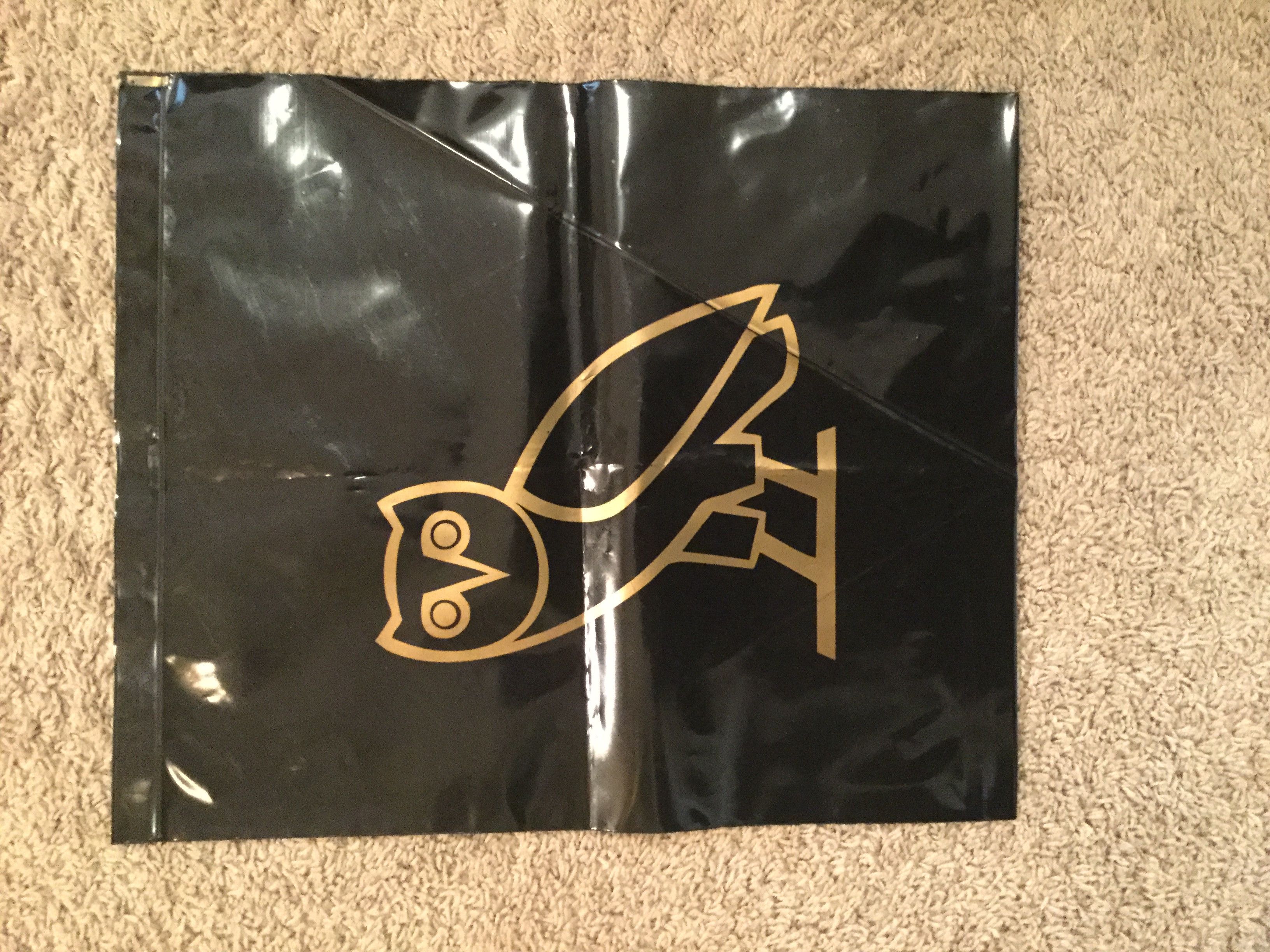 Drake OVO Owl Crew Neck, Black & Gold, Medium | Grailed