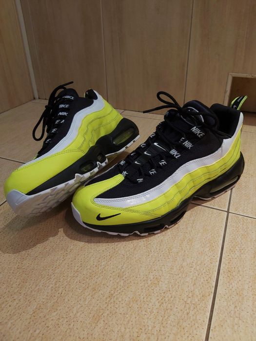 Nike Nike Air Max 95 Reverse Volt Neon Green | Grailed