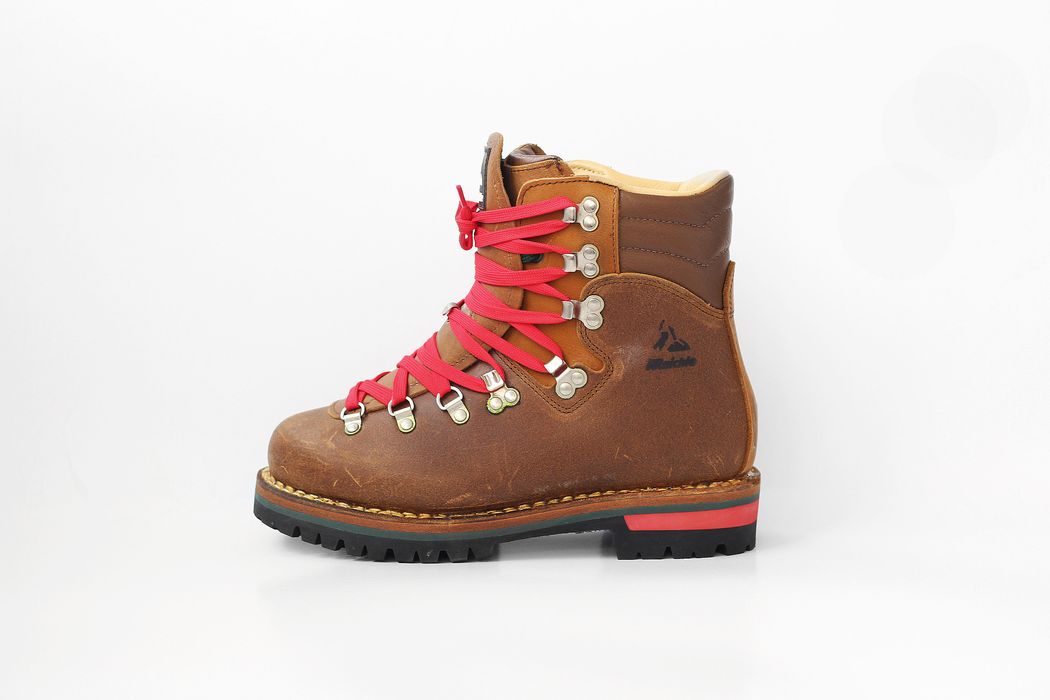 Vintage Raichle Swiss made hiking trekking mountaineering boots 90s ...