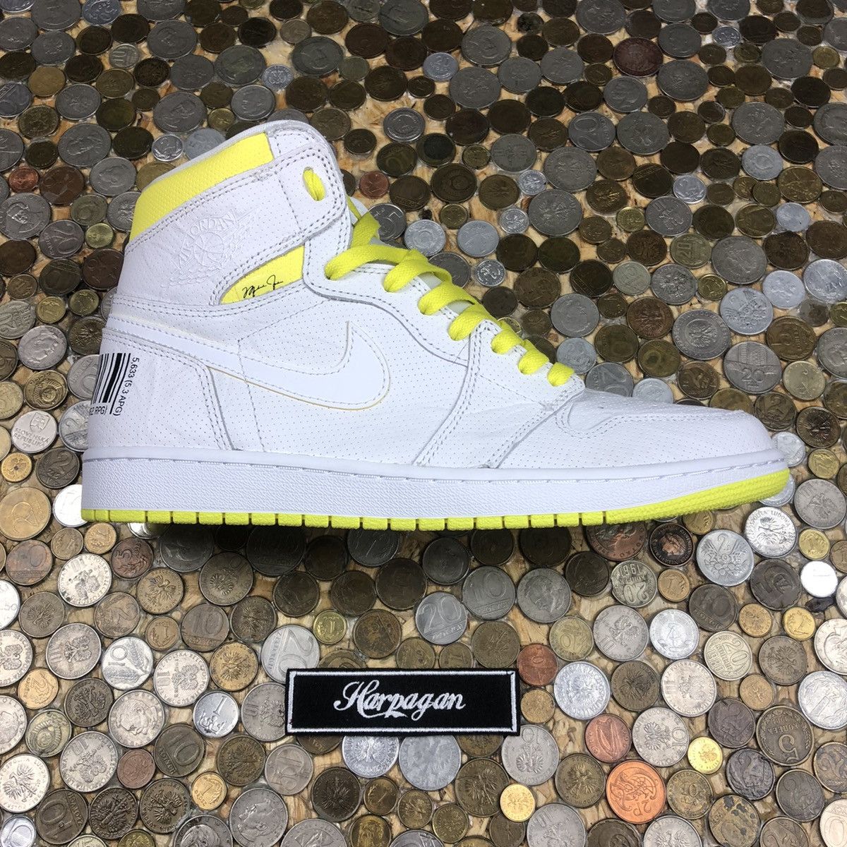 Nike Air Jordan 1 Retro High OG Dynamic Yellow | Grailed
