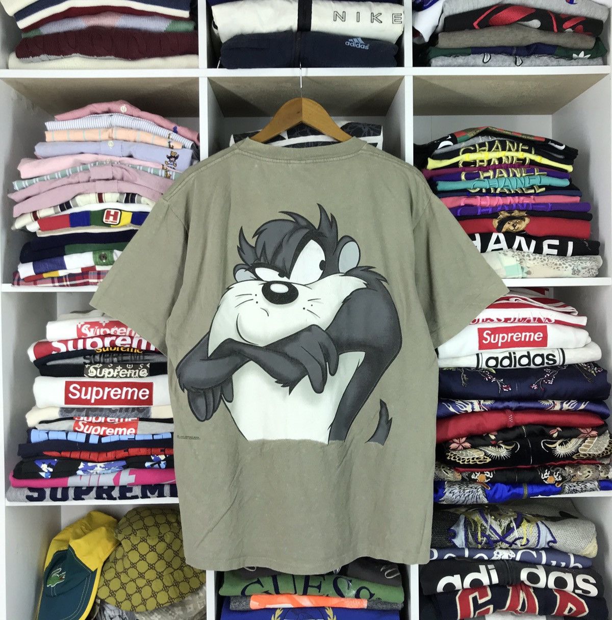 Vintage Vintage TAZMANIA DEVIL Big Back Print T-Shirt | Grailed