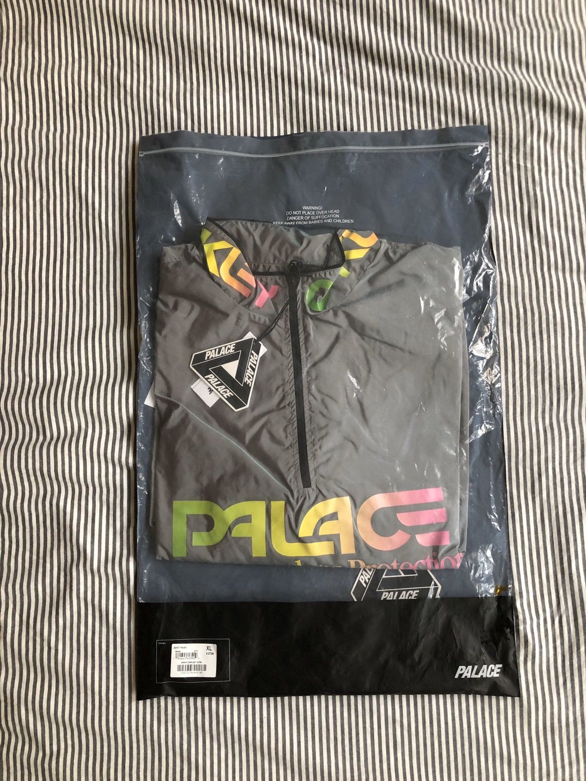Palace Oakley Thermo Jacket | Grailed