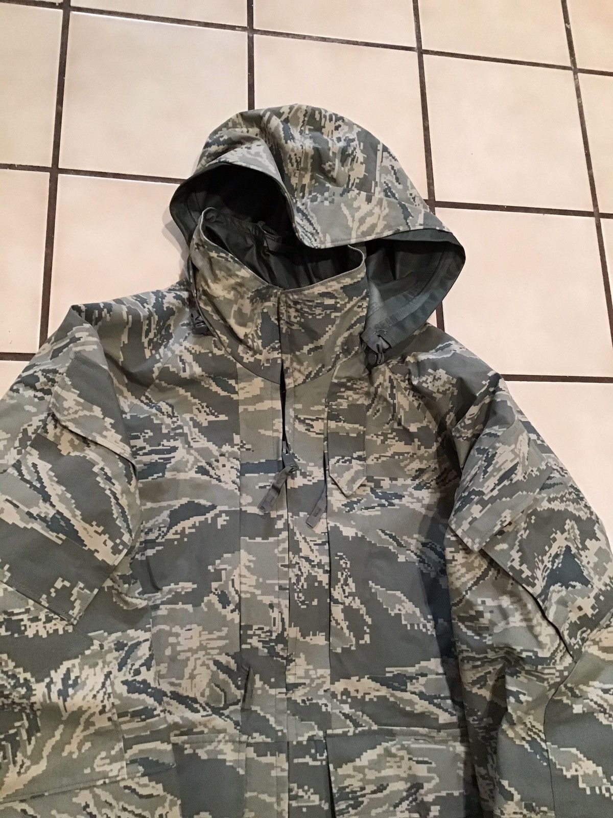 Goretex × Usaf Rare USAF Digital Camo Gore Tex Gore Seam Softshell ...