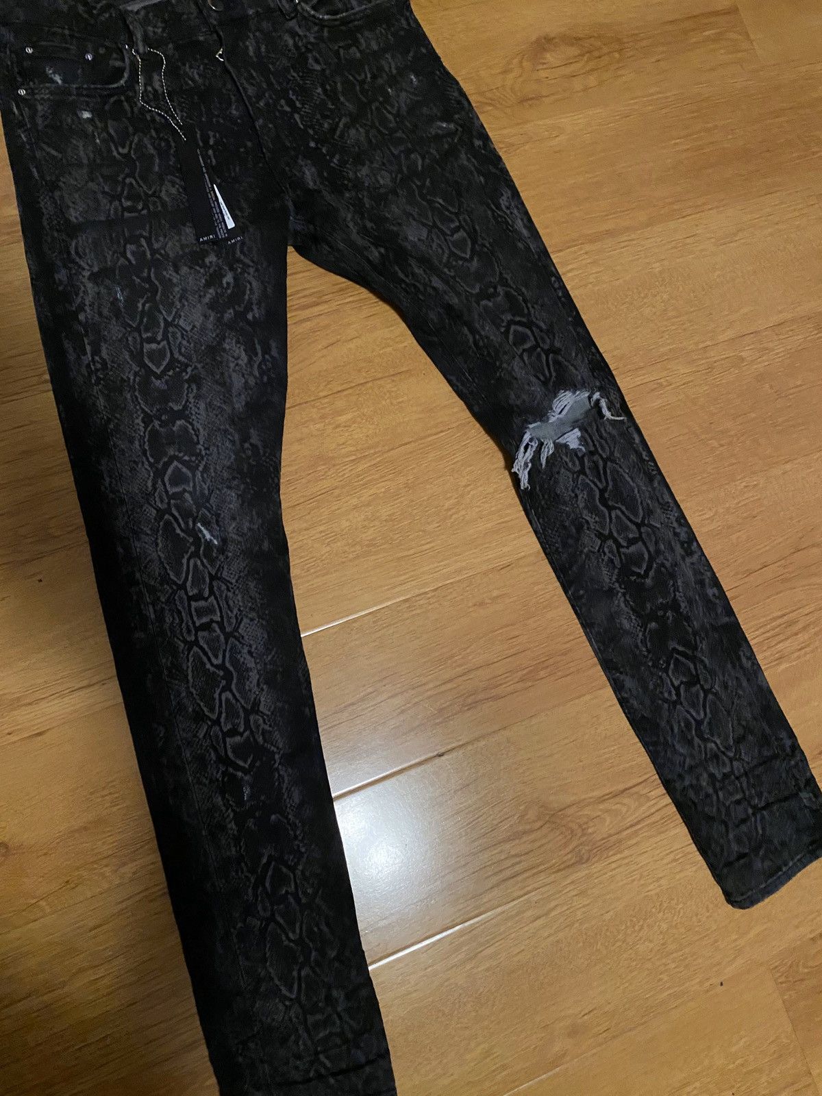 Amiri NWT Amiri laser python snake jeans sz 31 black/gray F/W 19 | Grailed