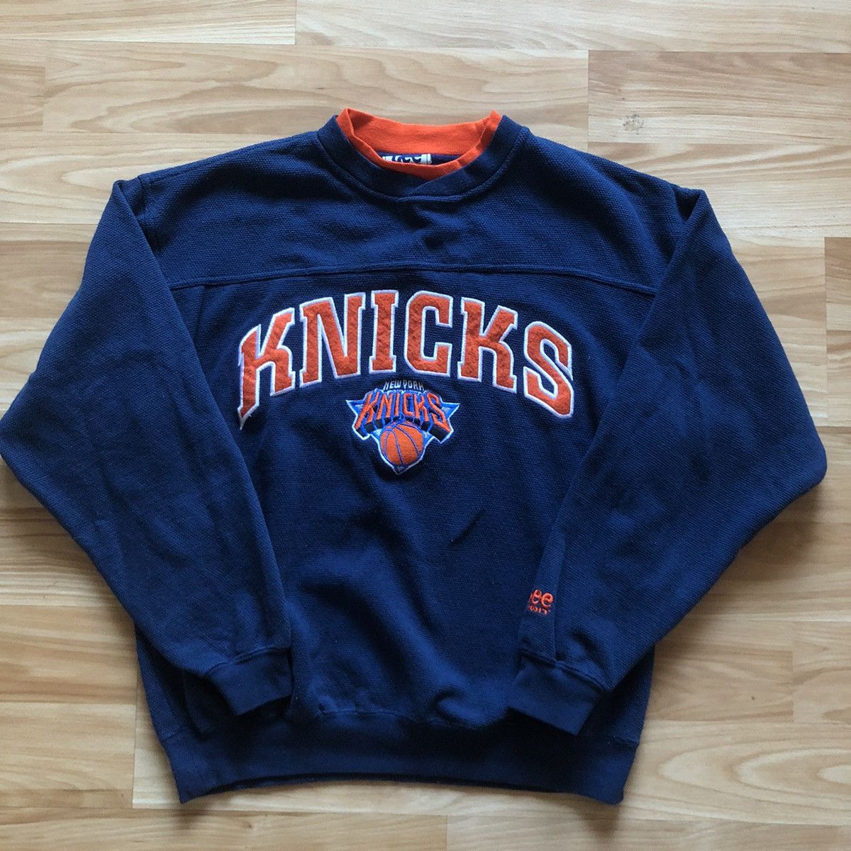 Lee × NBA × Vintage Vintage 90s New York KNICKS NBA Crewneck Sweatshirt ...