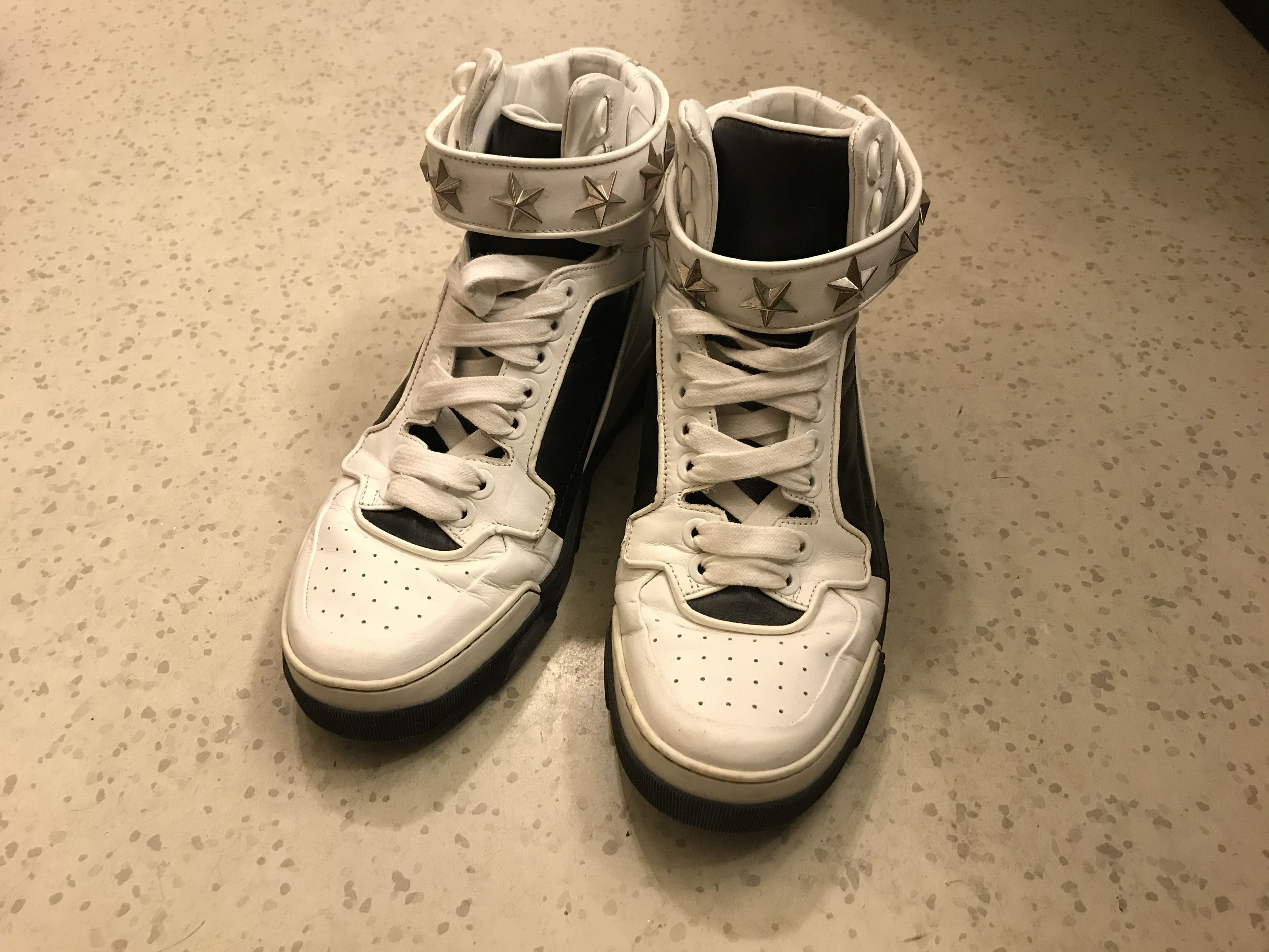 Givenchy Givenchy Tyson Star High-Top Sneaker | Grailed
