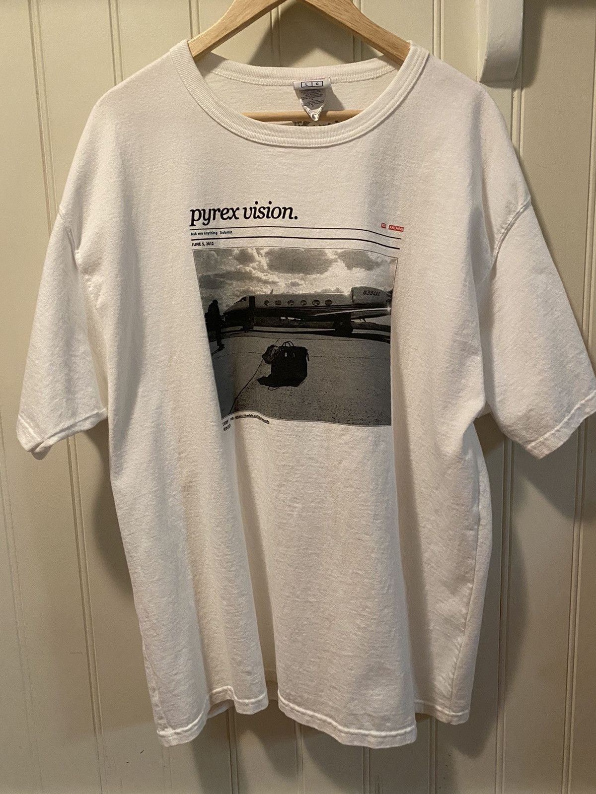 Pyrex Vision Virgil Abloh x MOMA x Pyrex Vision “Confluence” Tee-Shirt ...