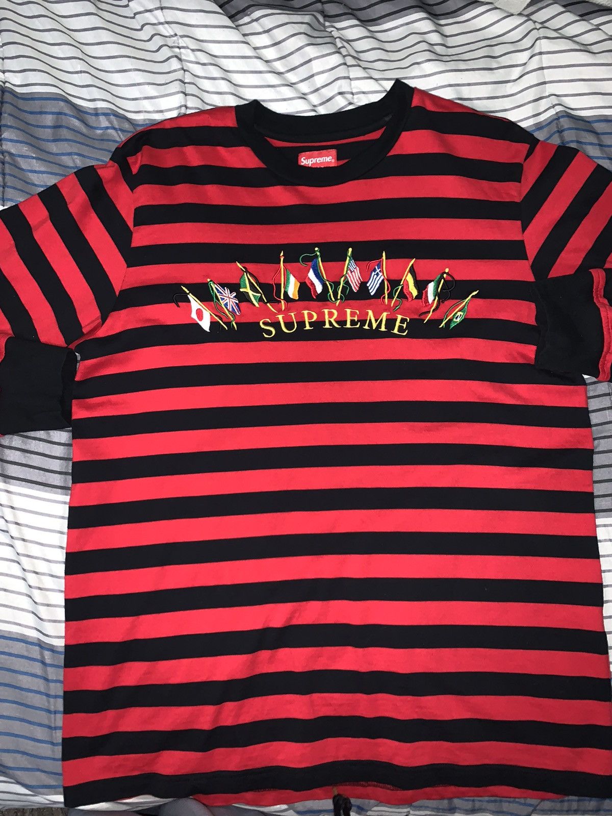 Supreme Supreme flags long sleeve top size medium fw19 | Grailed