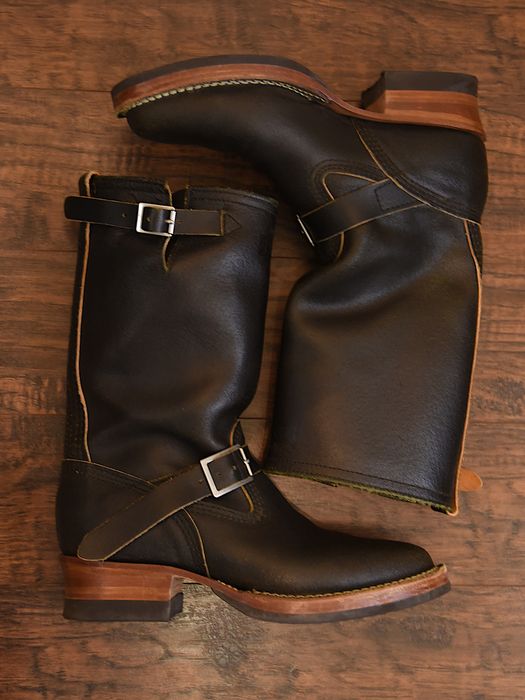 WESCO Olive Waxed Flesh Engineer Boots | Grailed