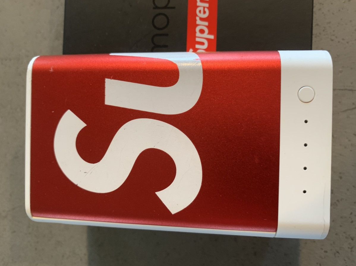 Supreme Supreme mophie 10k Charger (red) | Grailed