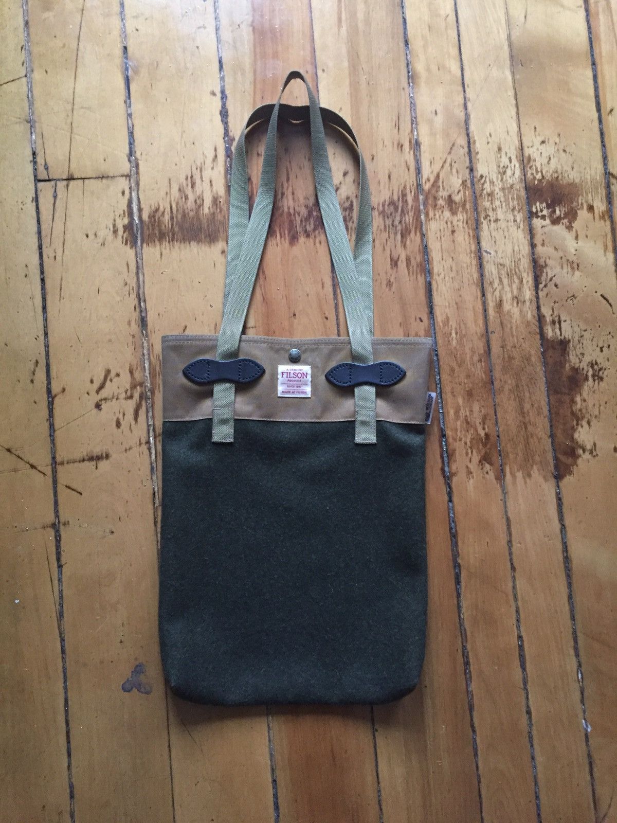 Filson Filson Wool Side Bag | Grailed