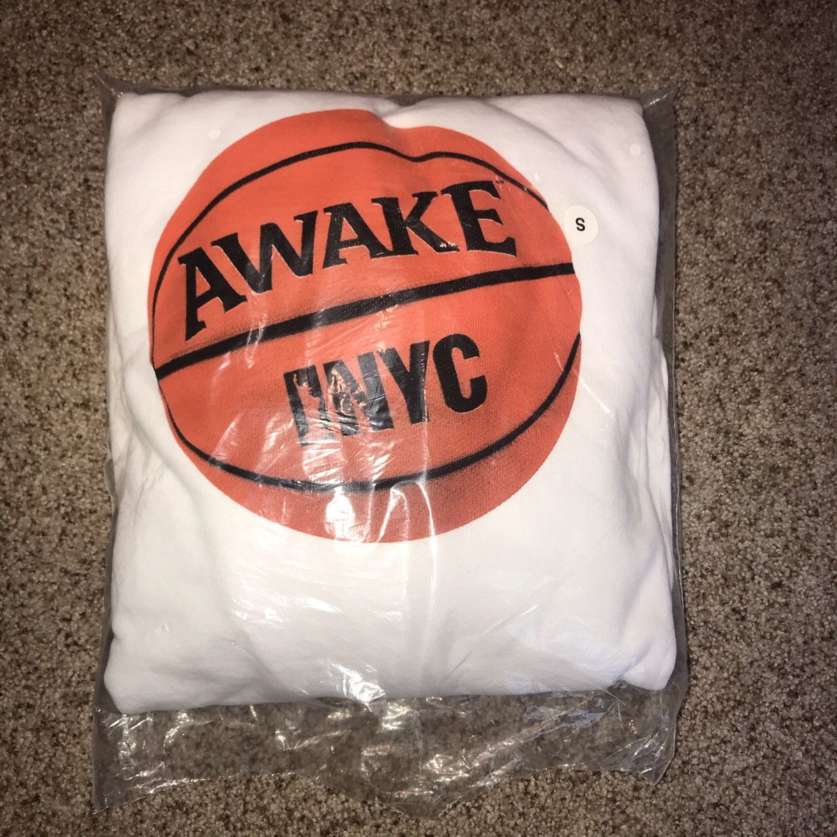 Awake × New York Deadstock NWT Awake New York Basketball Logo Hoodie ...