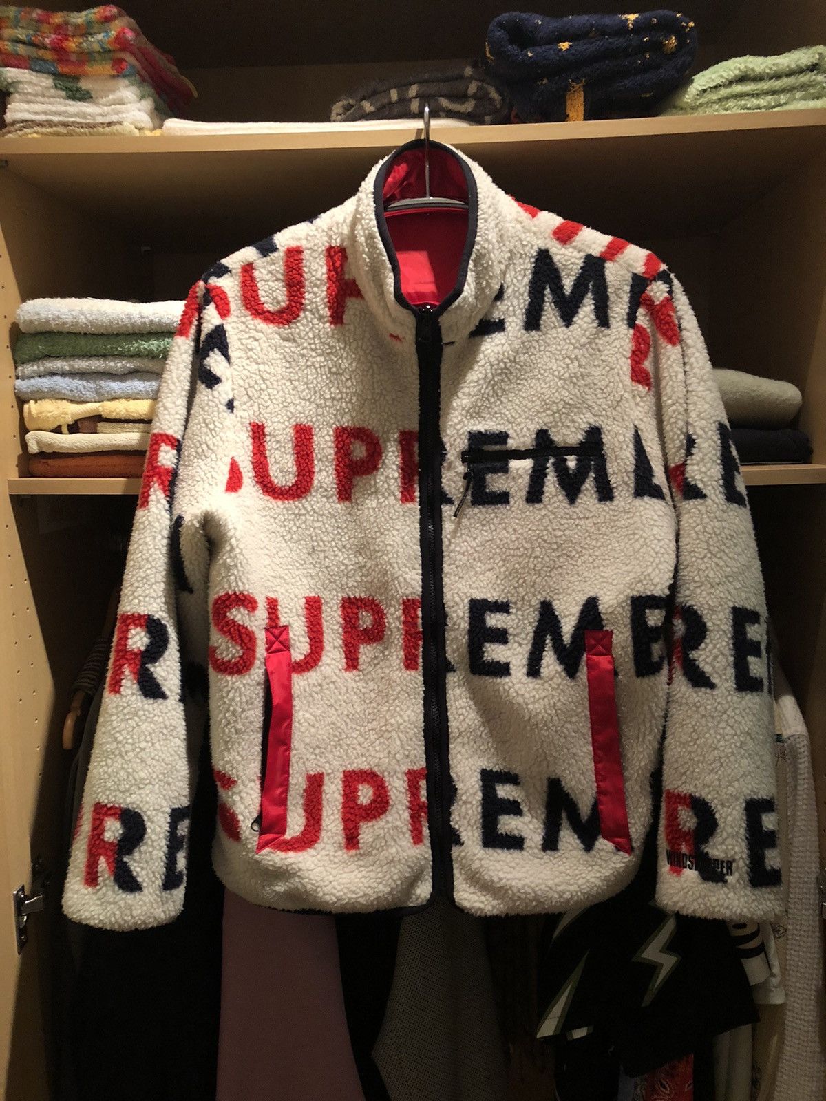 Supreme Supreme Reversible Logo Fleece Sherpa Jacket Natural White ...