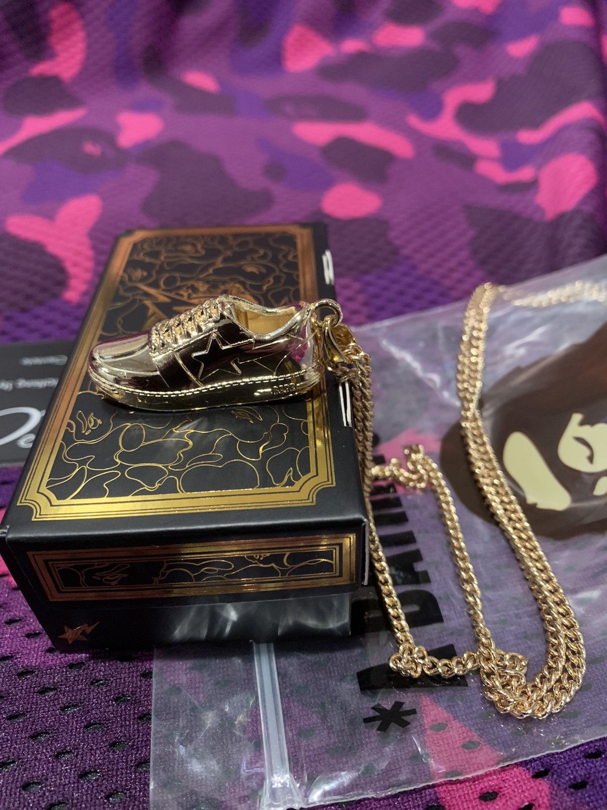 Bape Bapesta shoe chain | Grailed