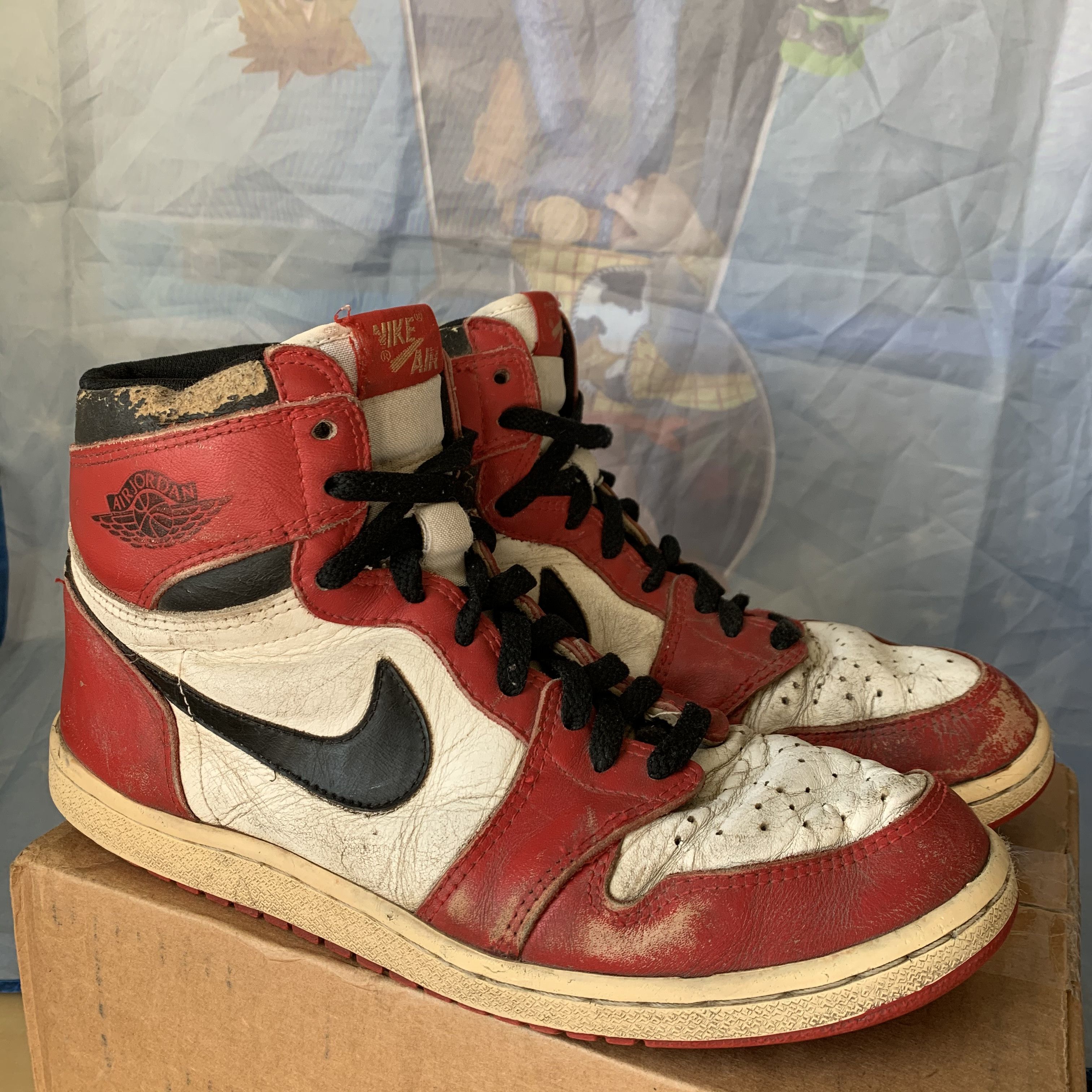 Jordan Brand Air Jordan 1 OG 1985 'Chicago' White Black Varsity Red ...