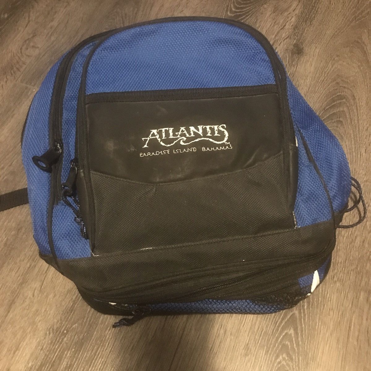 Vintage VTG Atlantis Bahamas Hotel Kids Muti Compartment Backpack | Grailed